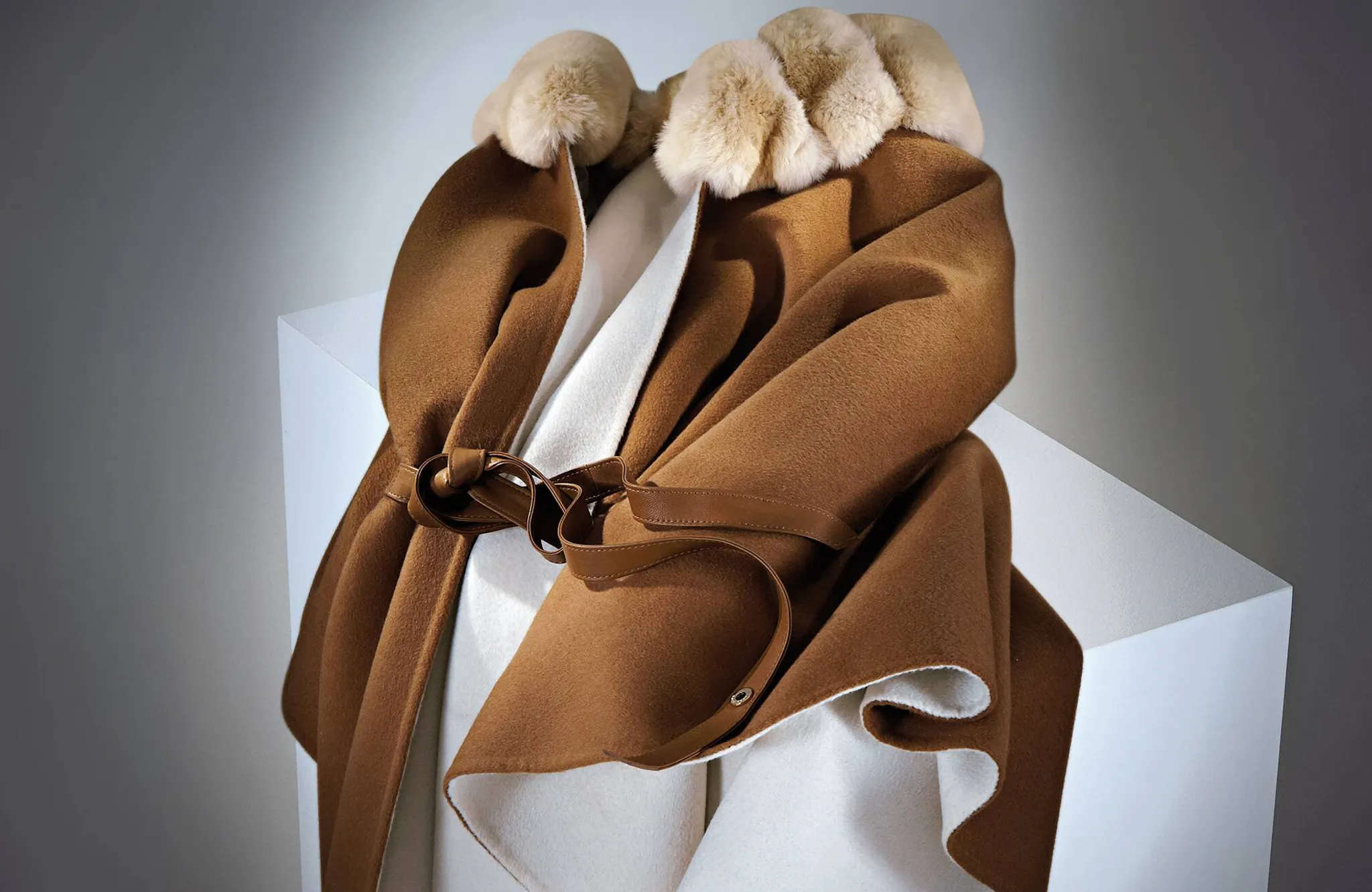 Loro Piana, ready-to-wear, cashmere - Fashion & Le... - LVMH