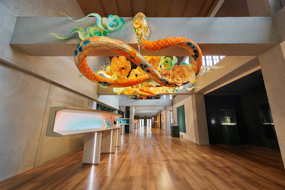 Bvlgari unveils Serpenti Infinito exhibition in Sh... - LVMH