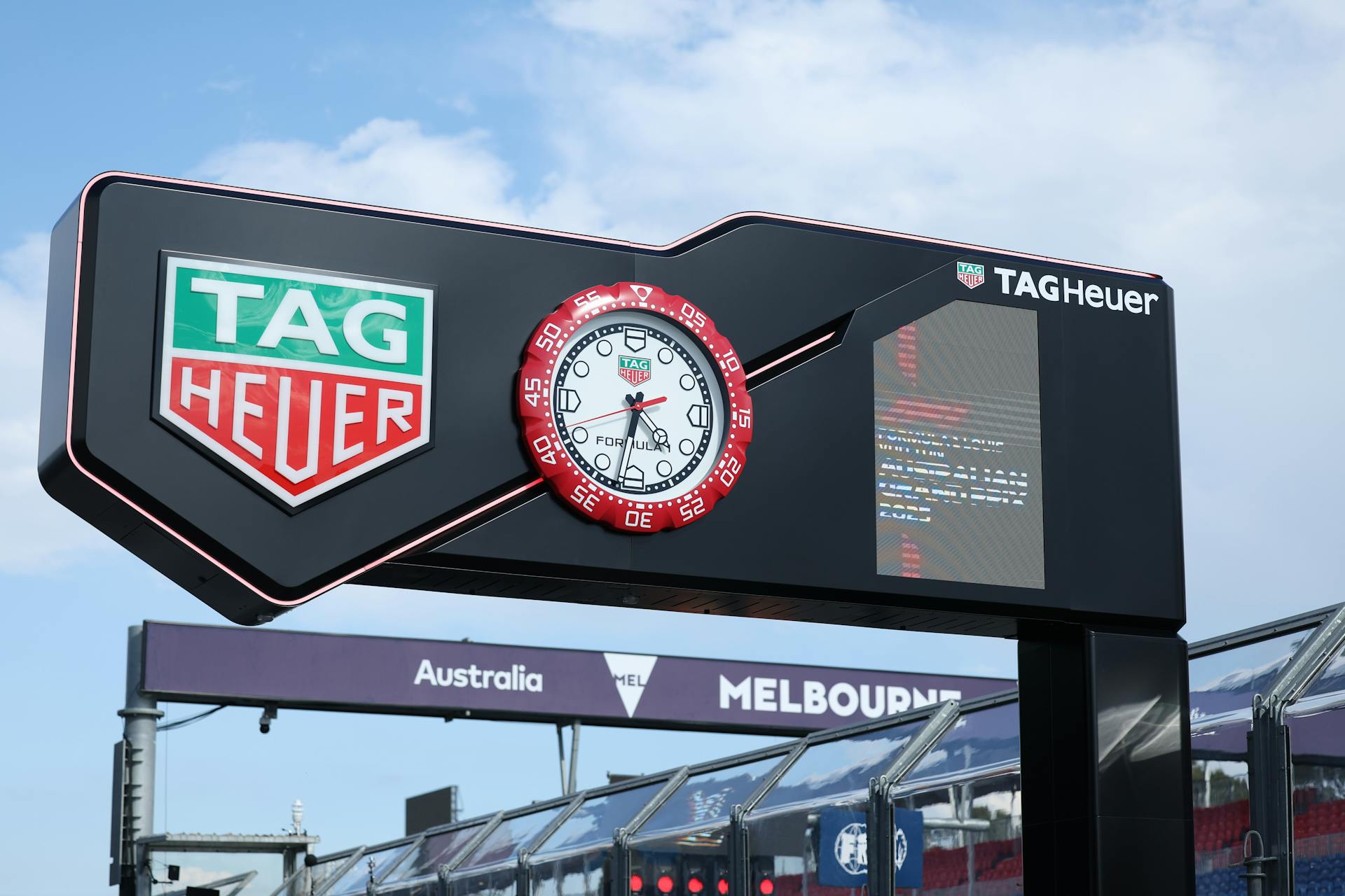 LVMH officially launches global partnership with F... - LVMH