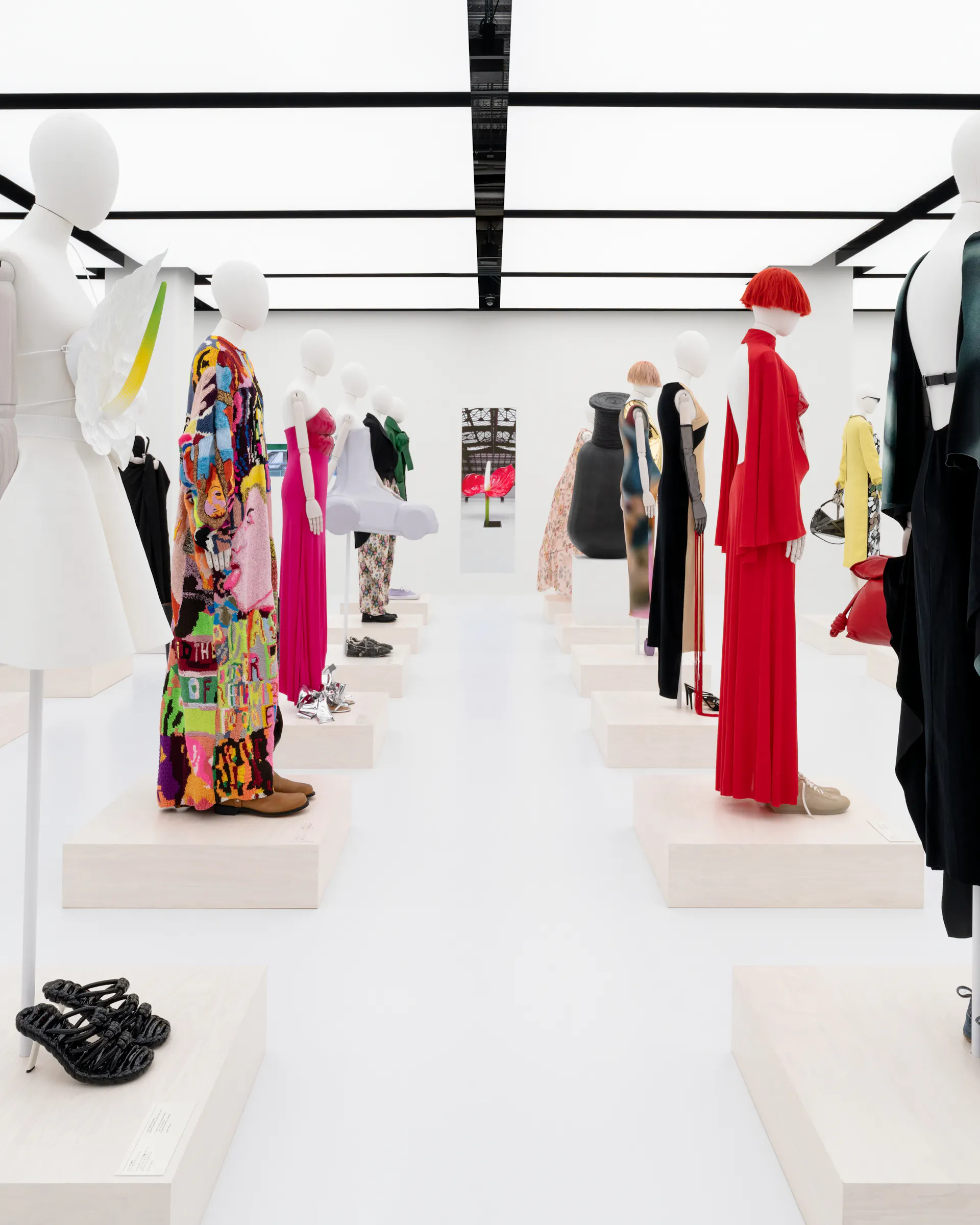 LOEWE célèbre l’artisanat avec Crafted World, une ... - LVMH