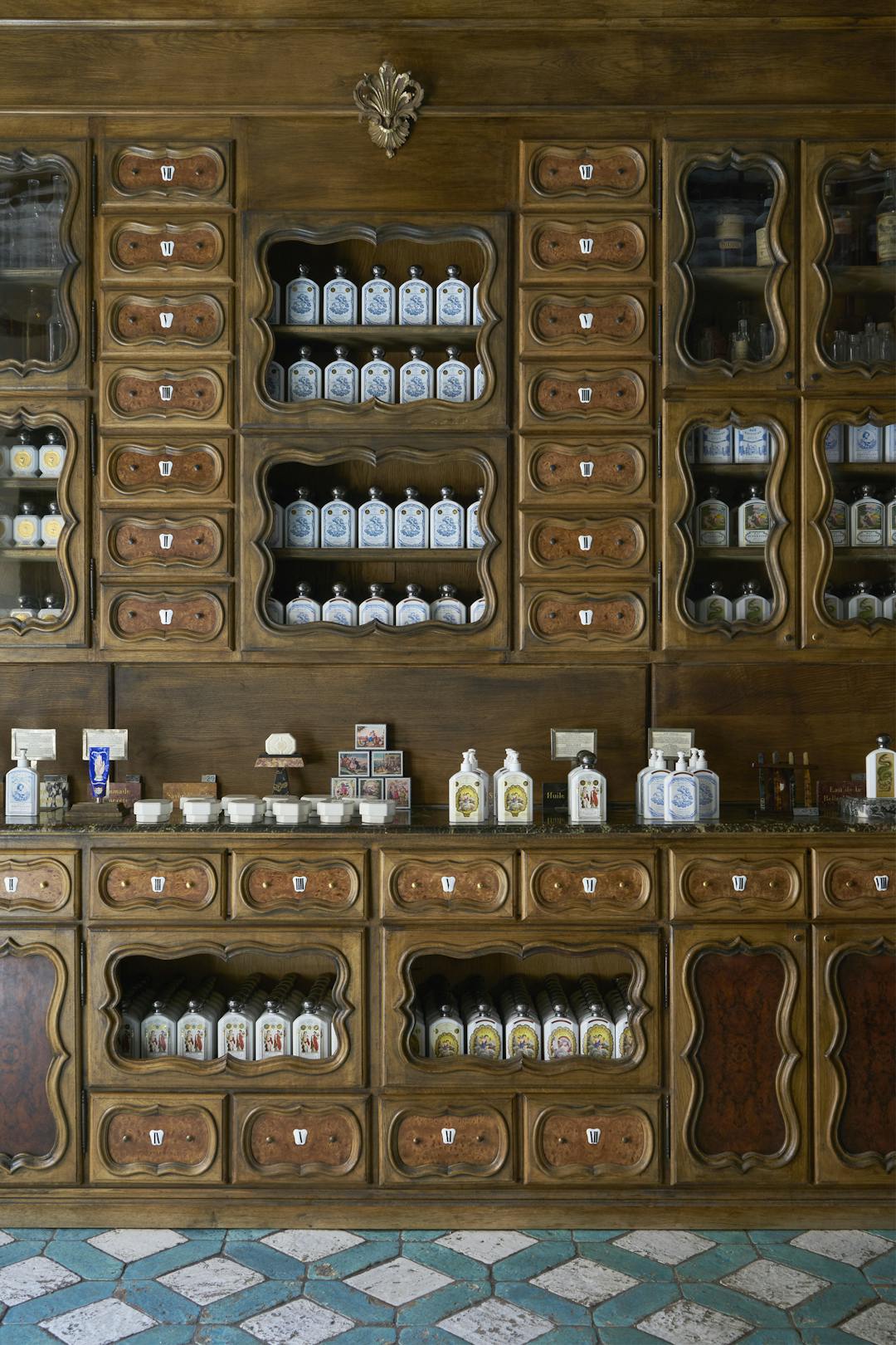 Officine Universelle Buly - LVMH