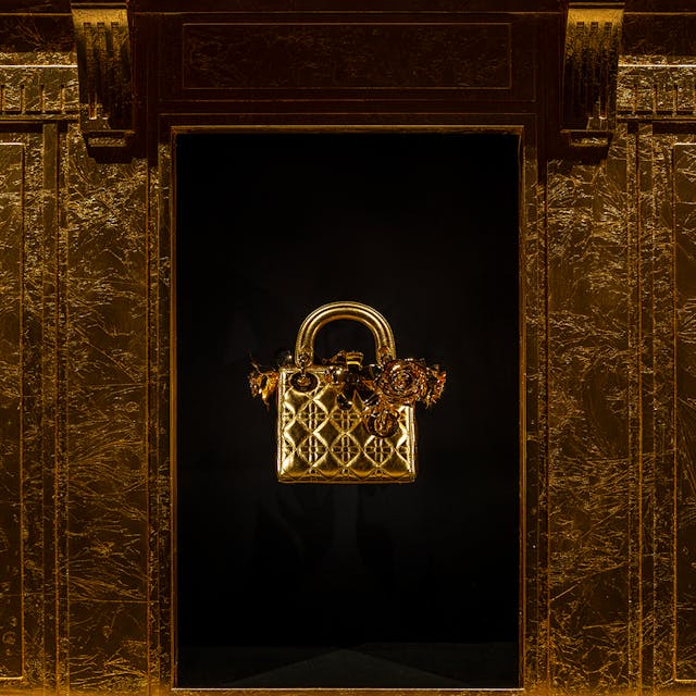 Dior presents spectacular “L'Or de Dior” gold-them... - LVMH