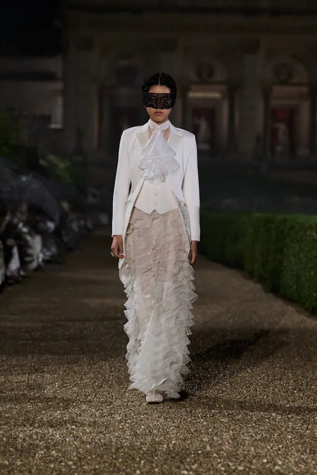 Rome, mythology and cinema inspire Dior Cruise 202... - LVMH