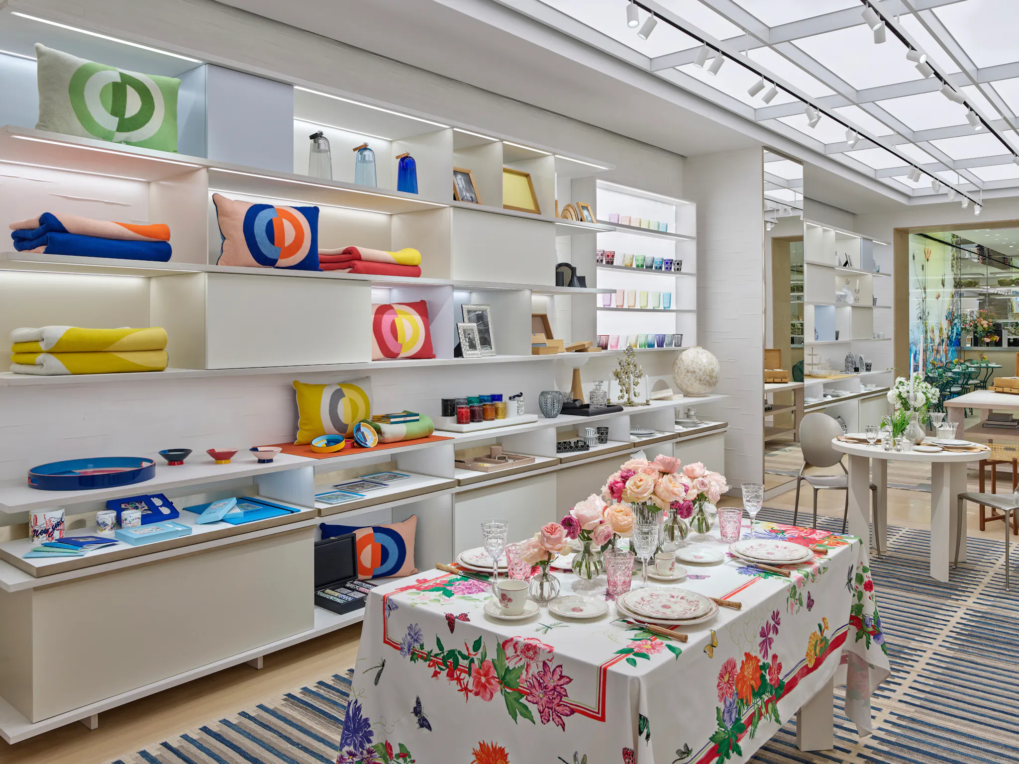 Dior unveils House of Dior New York, French elegan... - LVMH