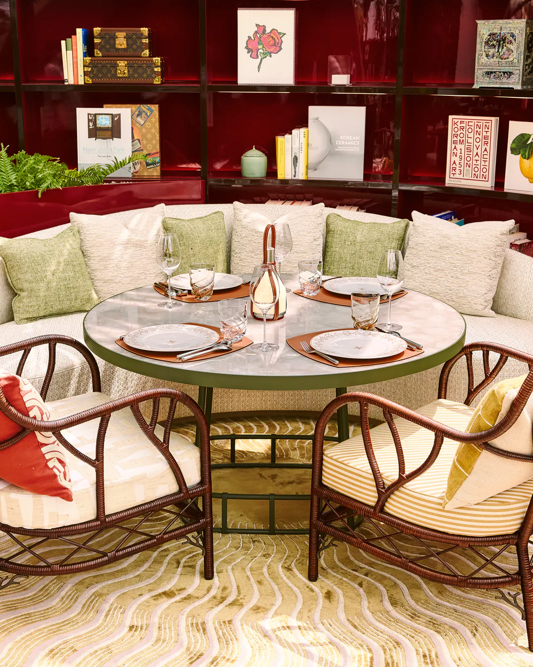Café Louis Vuitton opens in Seoul, blending Korean... - LVMH