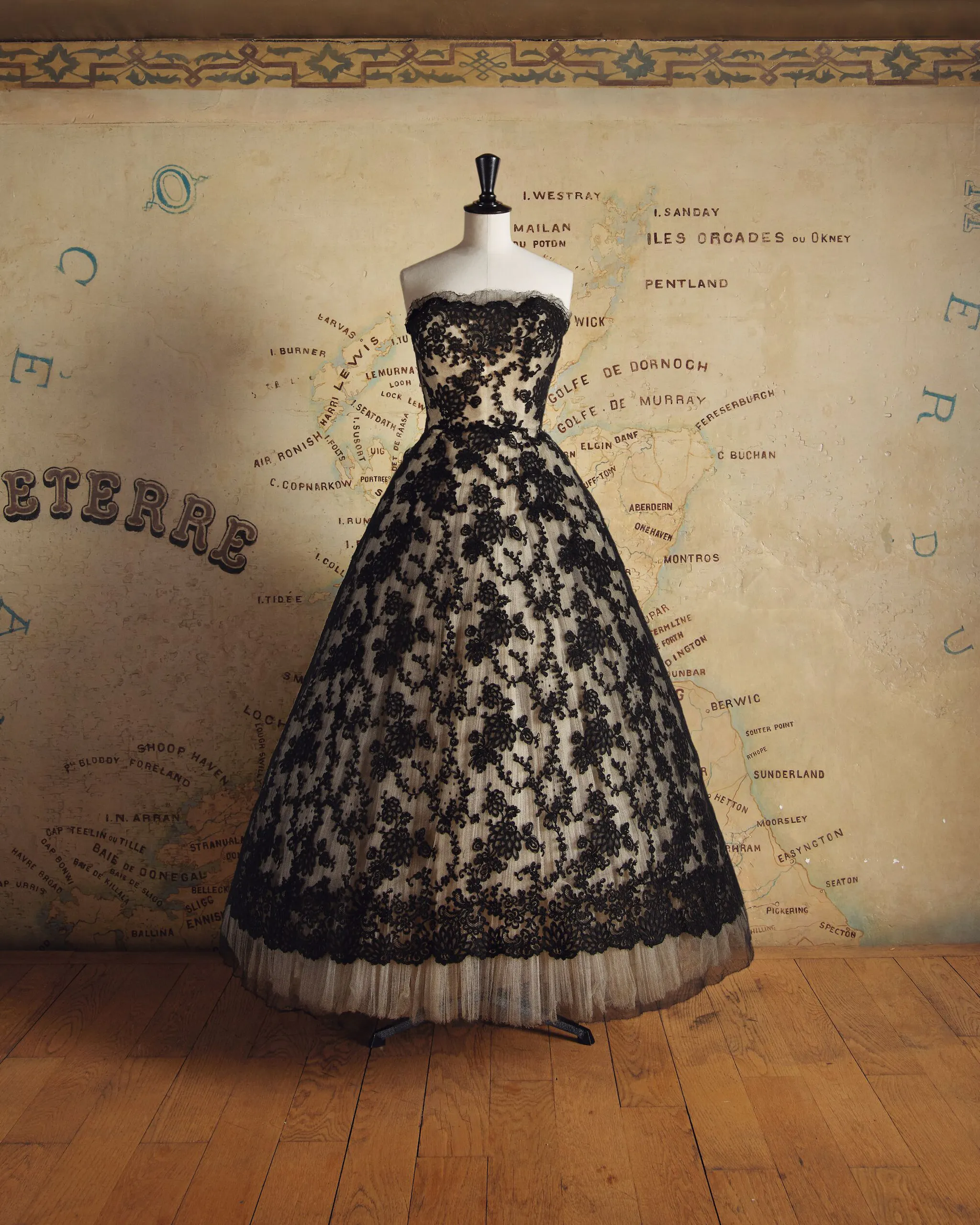 La Galerie Dior collabore avec la Fondation Azzedi... - LVMH