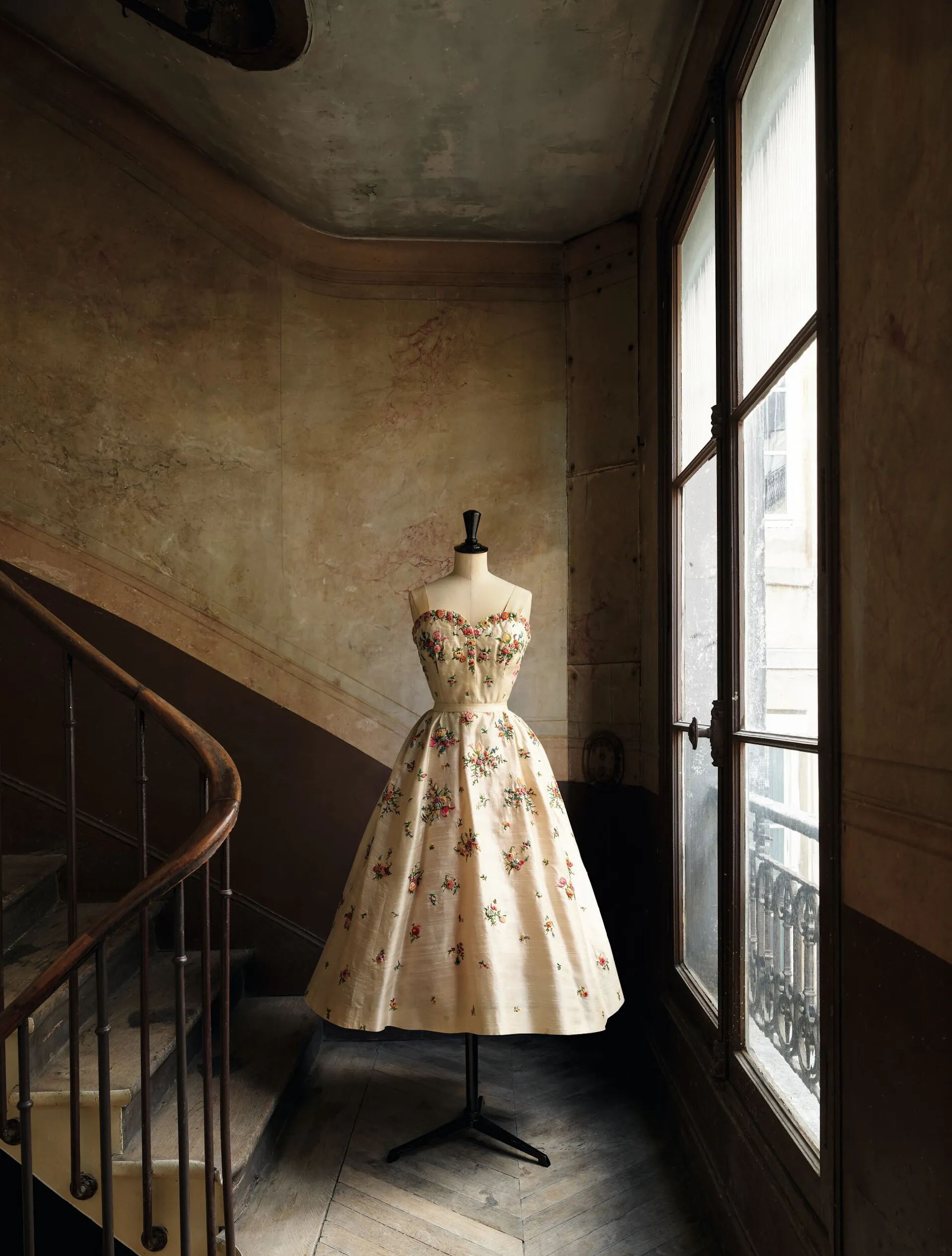La Galerie Dior collabore avec la Fondation Azzedi... - LVMH