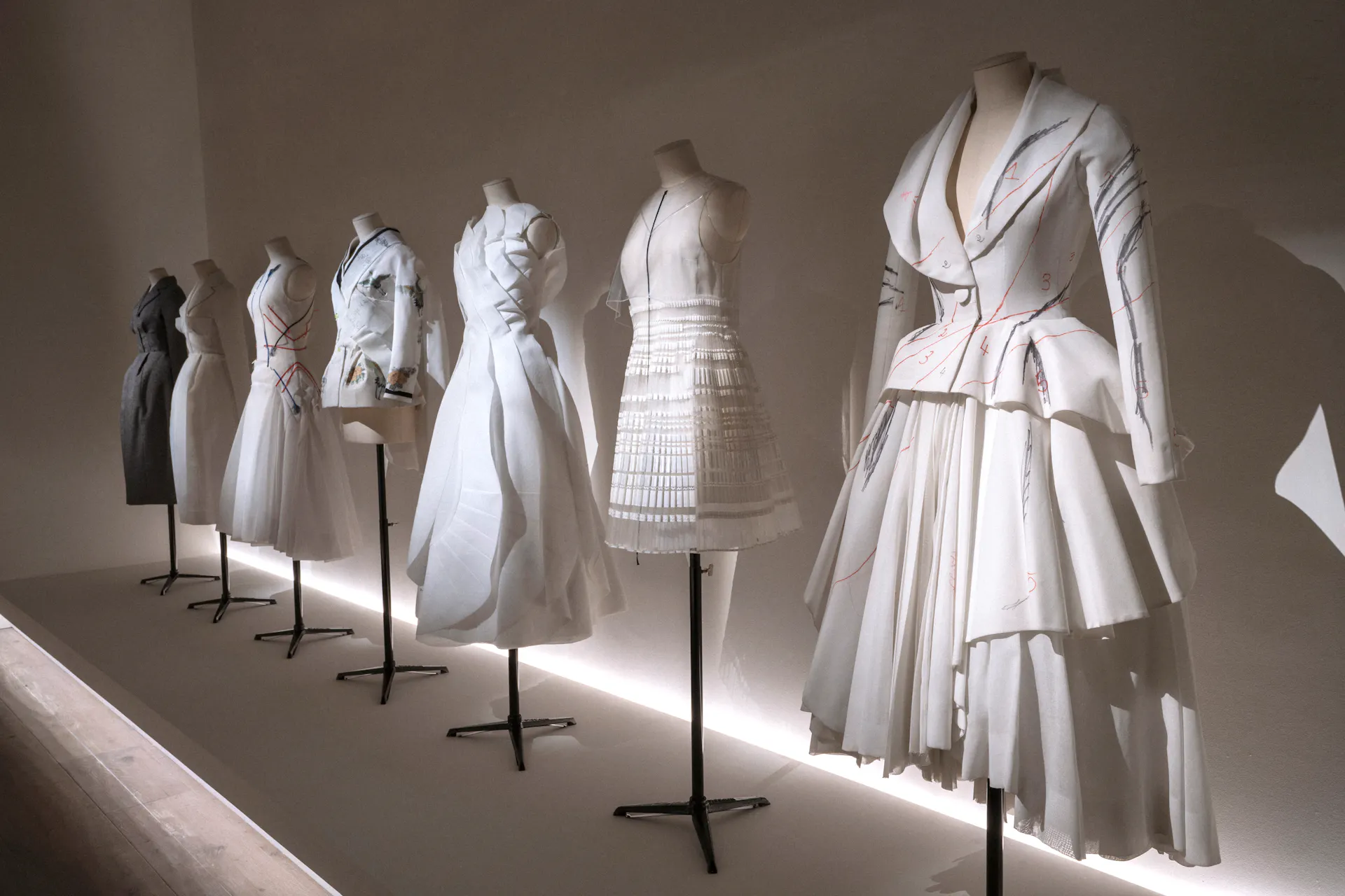 Dior presents Dior: Crafting Fashion exhibition at... - LVMH