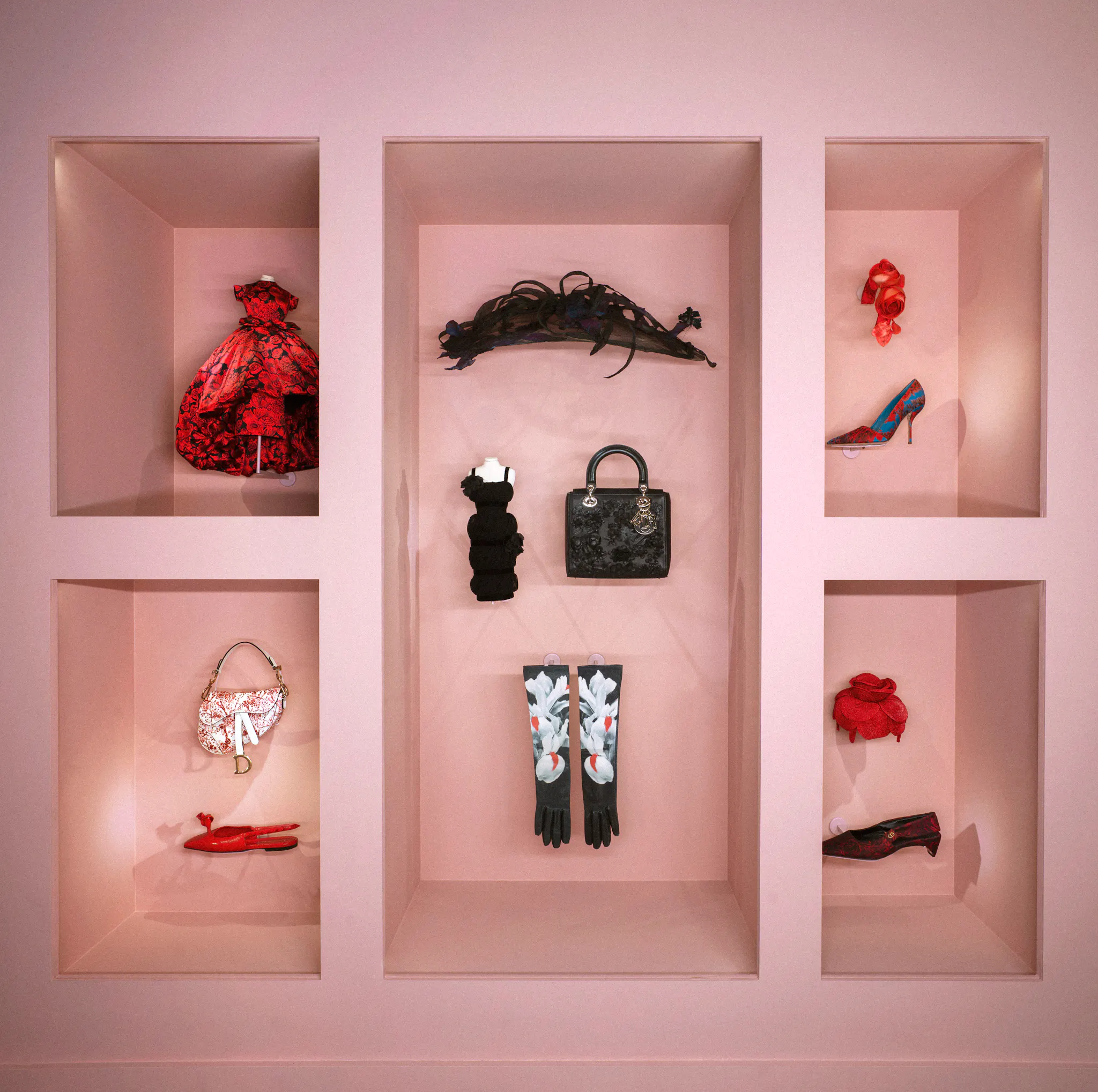 Dior presents Dior: Crafting Fashion exhibition at... - LVMH