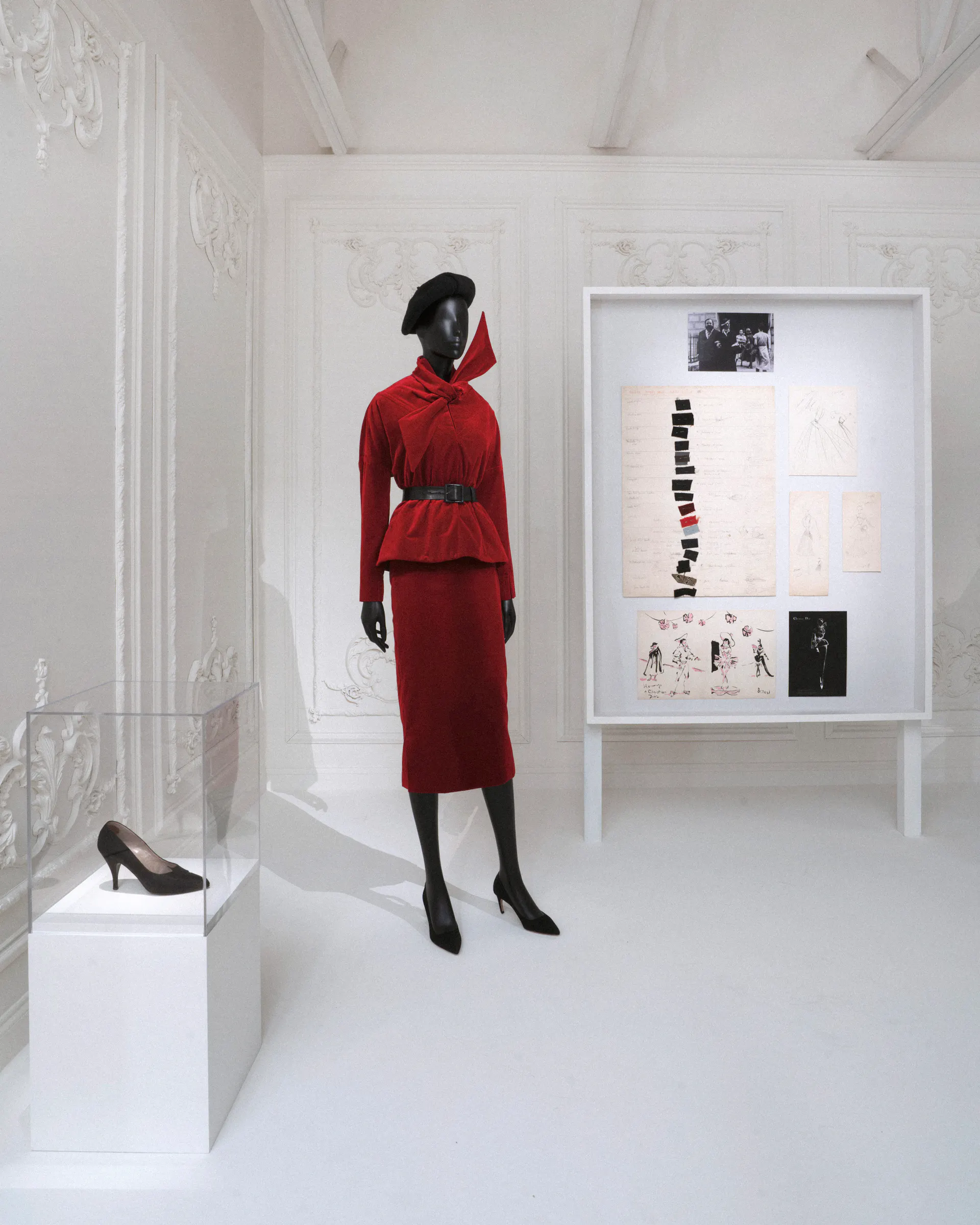 Dior presents Dior: Crafting Fashion exhibition at... - LVMH