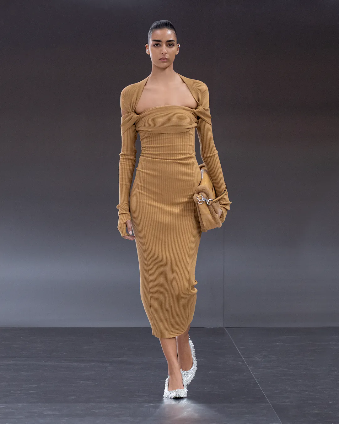 Poetic emotion at FENDI Couture Spring/Summer 2024 - LVMH