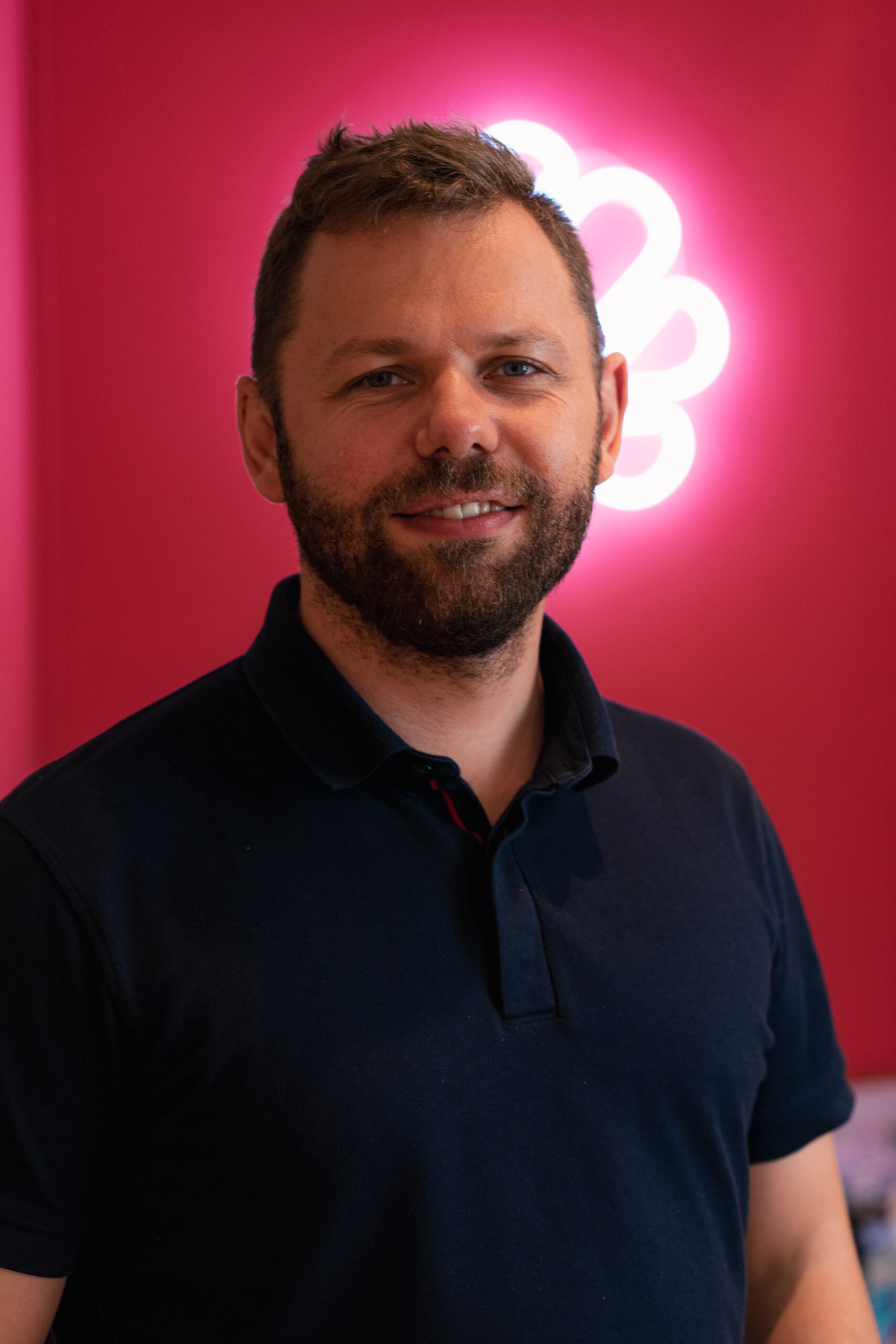 Beyond Borders: How HR Can Help International Employees Thrive - Malt