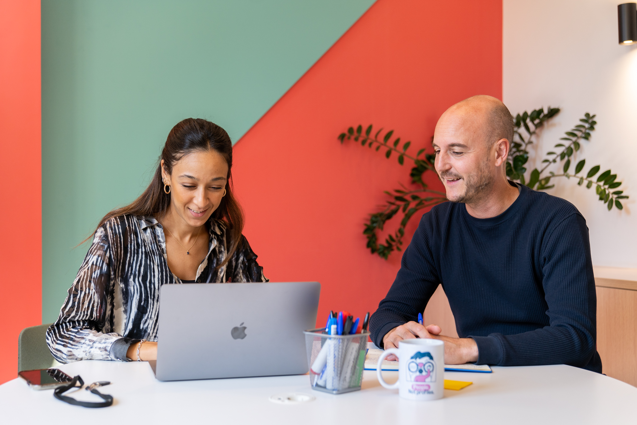 Beyond Borders: How HR Can Help International Employees Thrive - Malt