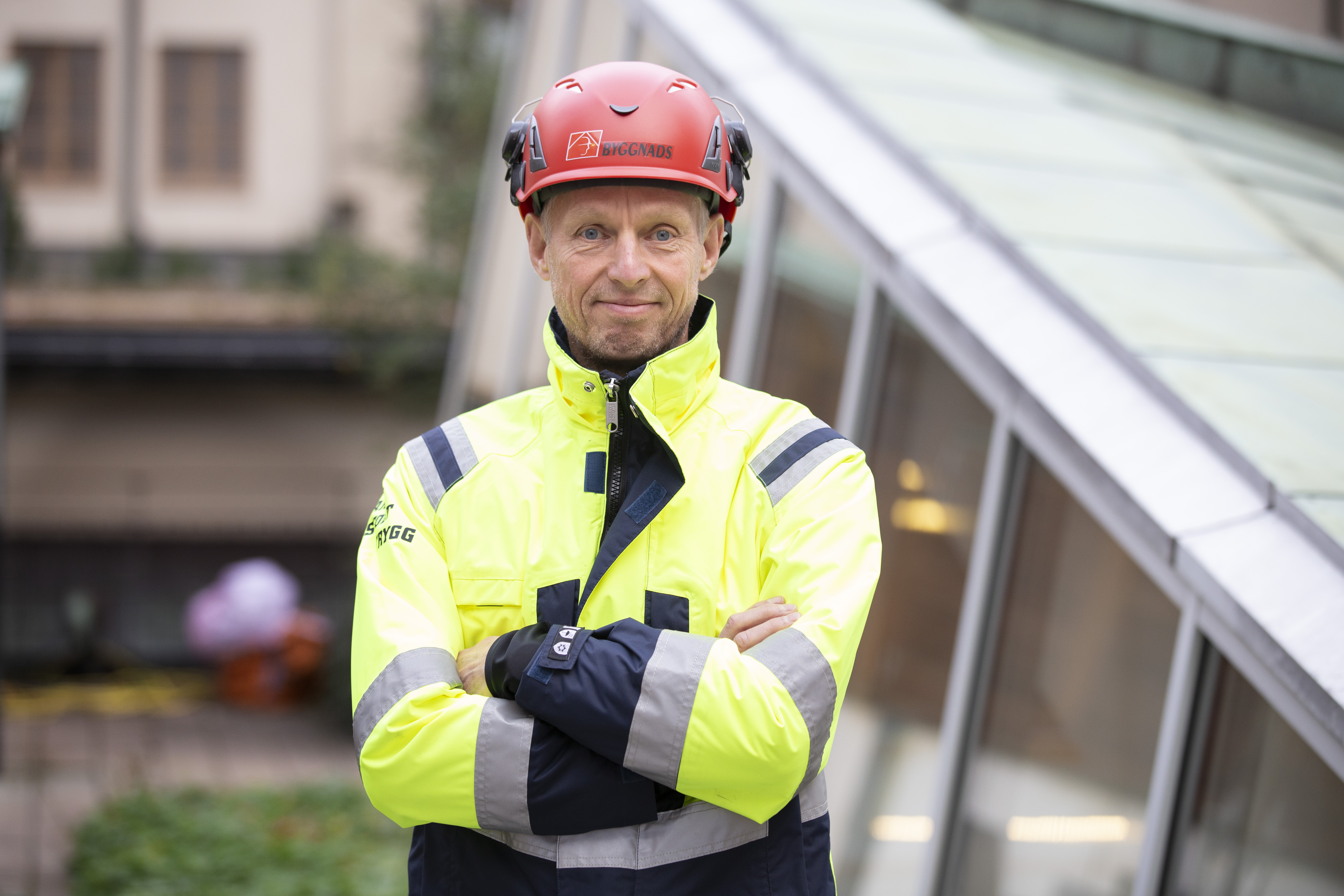 Byggnads hänger på LO i avtalsrörelsen