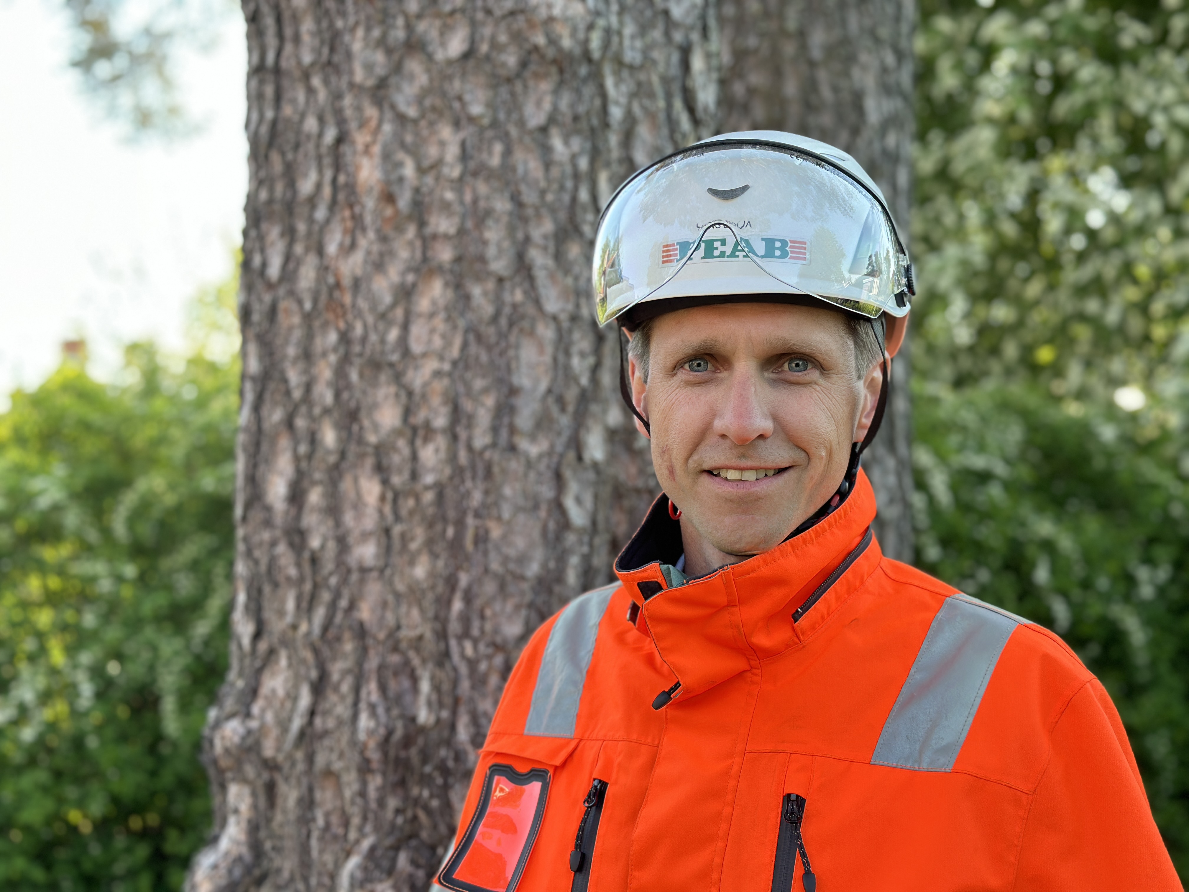 Peab lägger ledning under mark till Boden