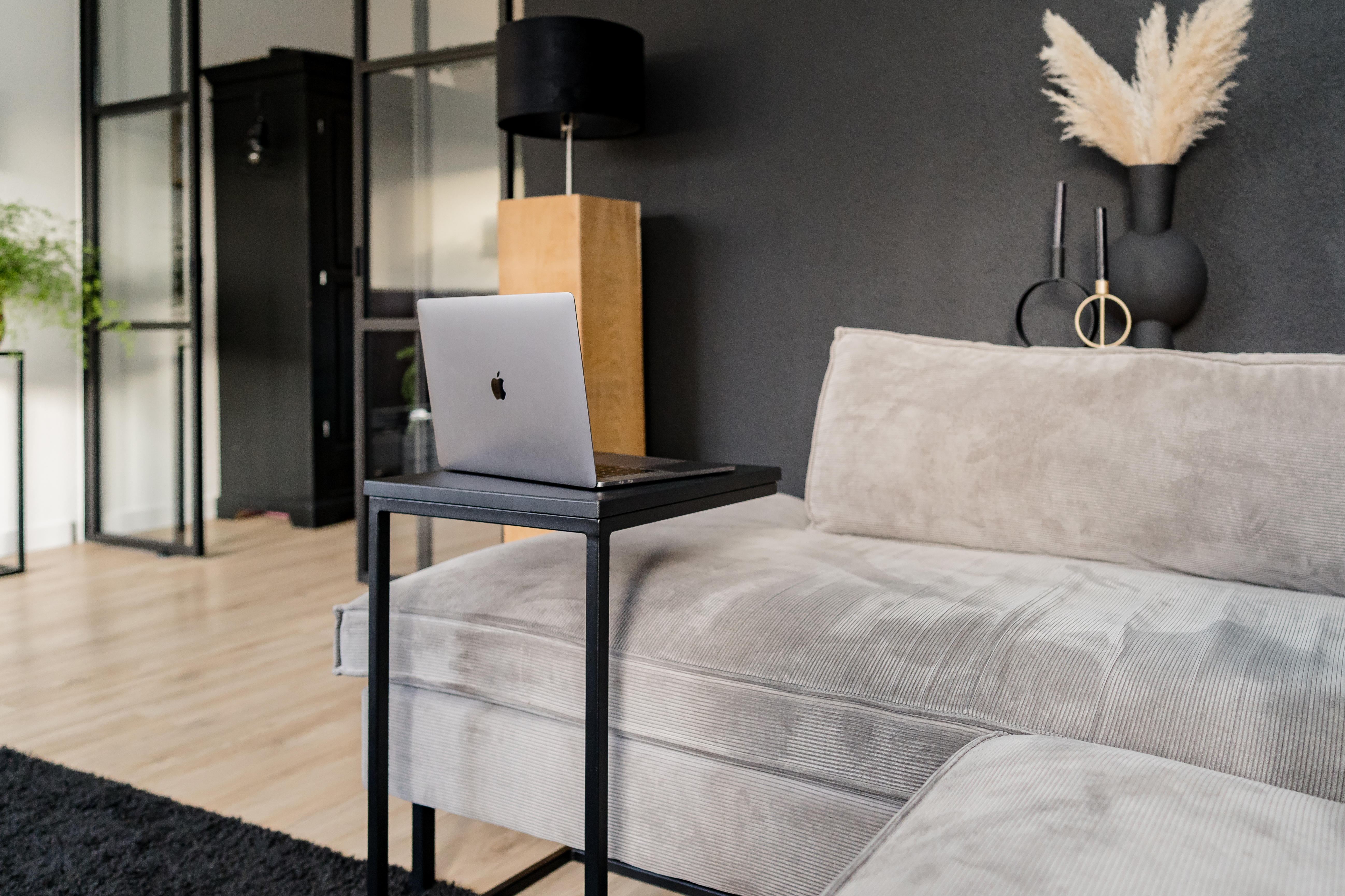 Side table | Handy tables for your laptop or plants | MaximaVida