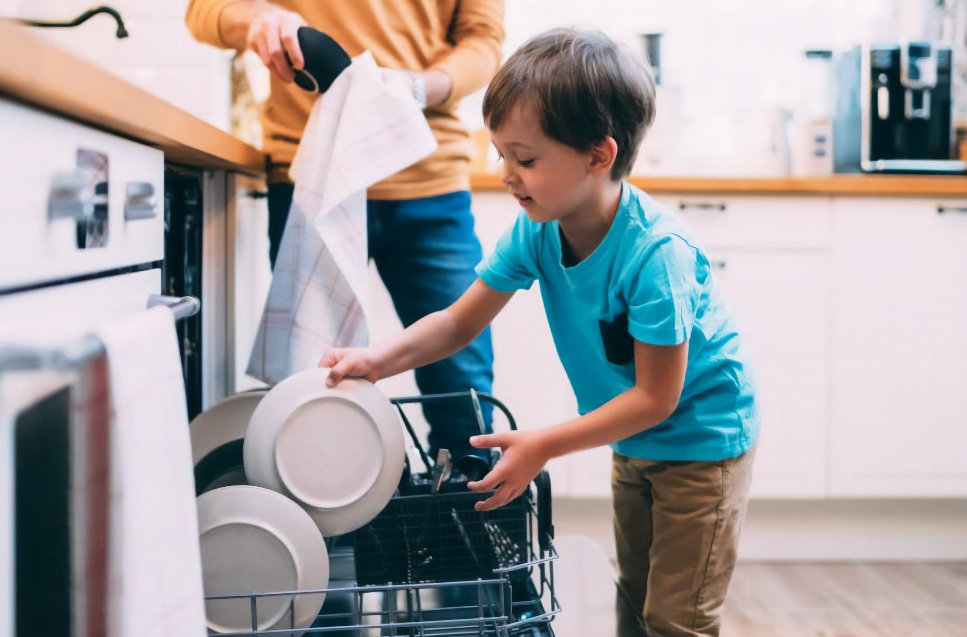 MEDCAN - How to Raise Helpful Children