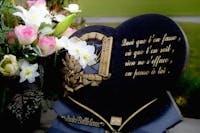 C’est quoi un croque-mort exactement