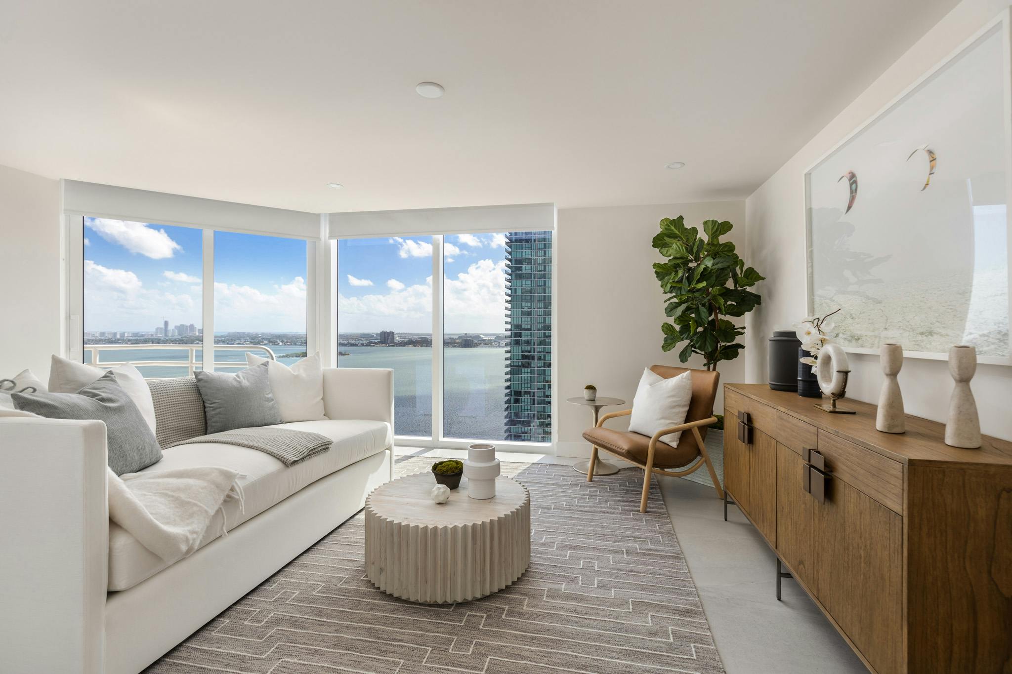 Meridith-Baer-Home-Home-Staging-Florida-Highrise-Condos-and-Lofts-Hamilton-Penthouse-Sitting-Room