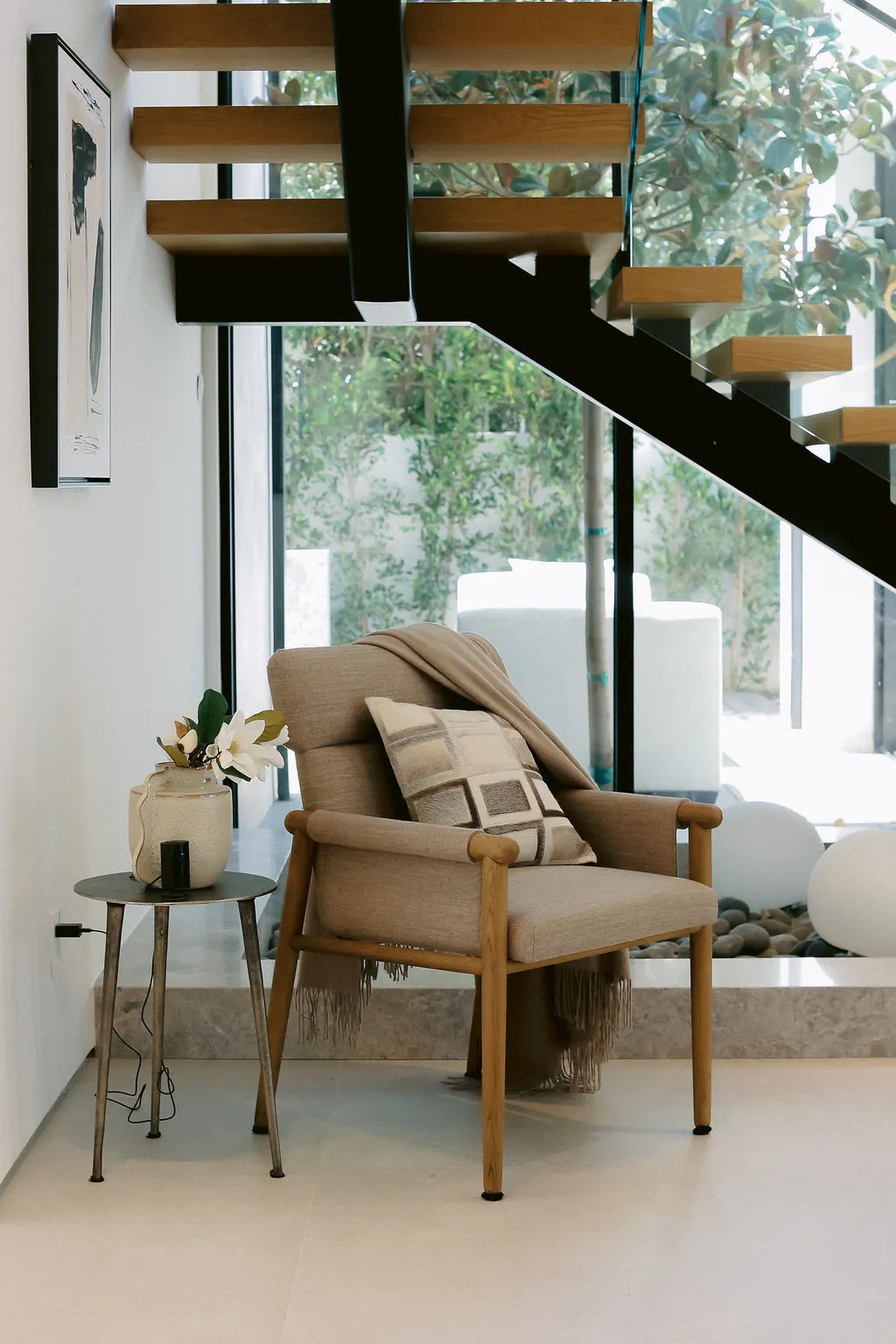 Meridith-Baer-Home-Home-Staging-California-Gloria-Modern-Luxury-Homes-Entry
