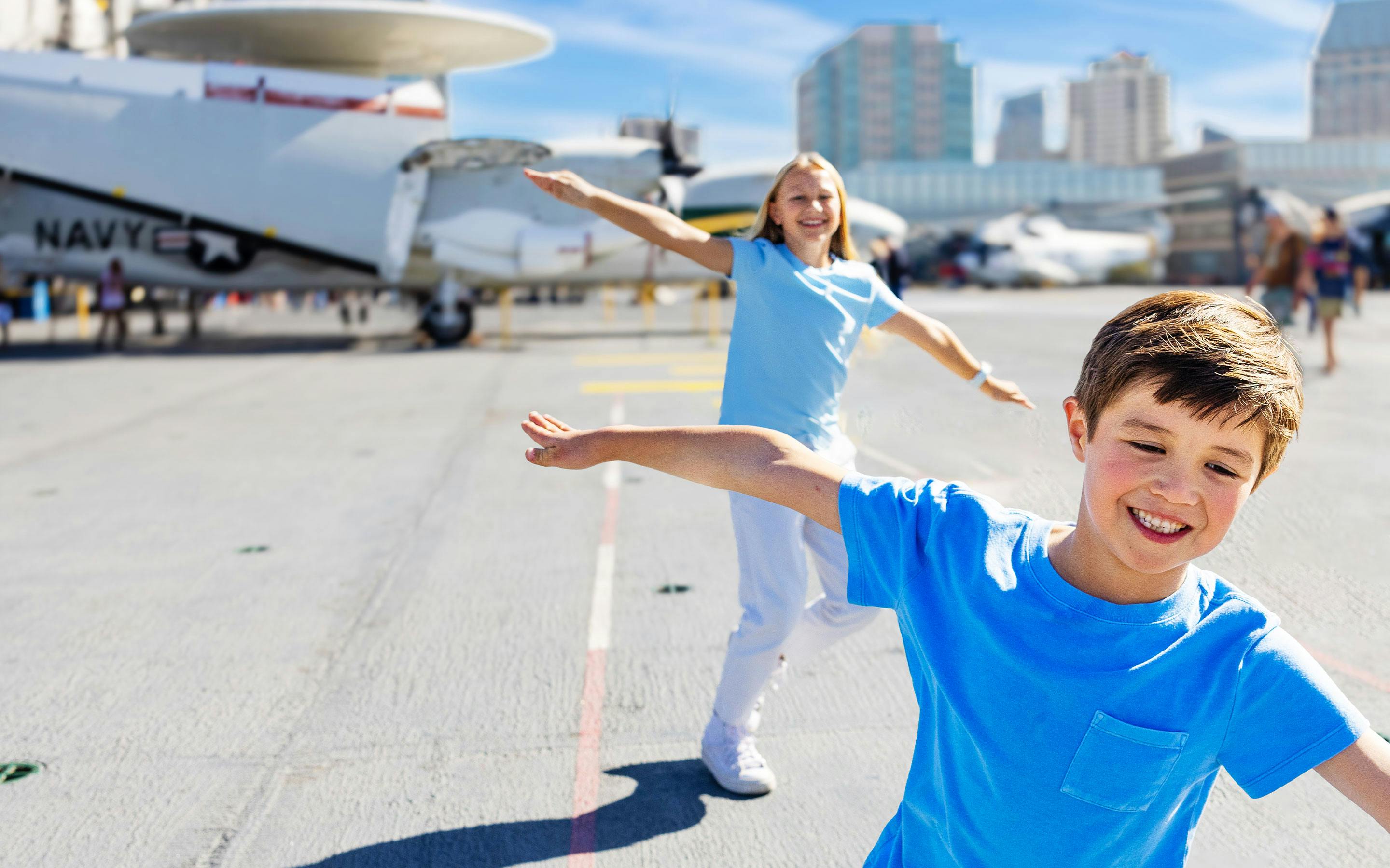 Souvenir Photos | USS Midway Museum - USS Midway Museum®