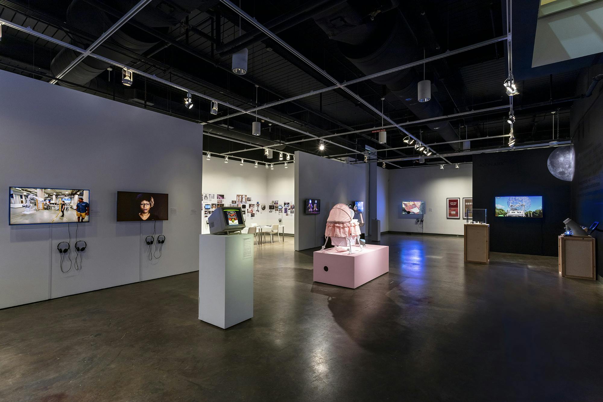 Intersections: Studio 30th Anniversary Exhibition - Miller Institute for Contemporary Art