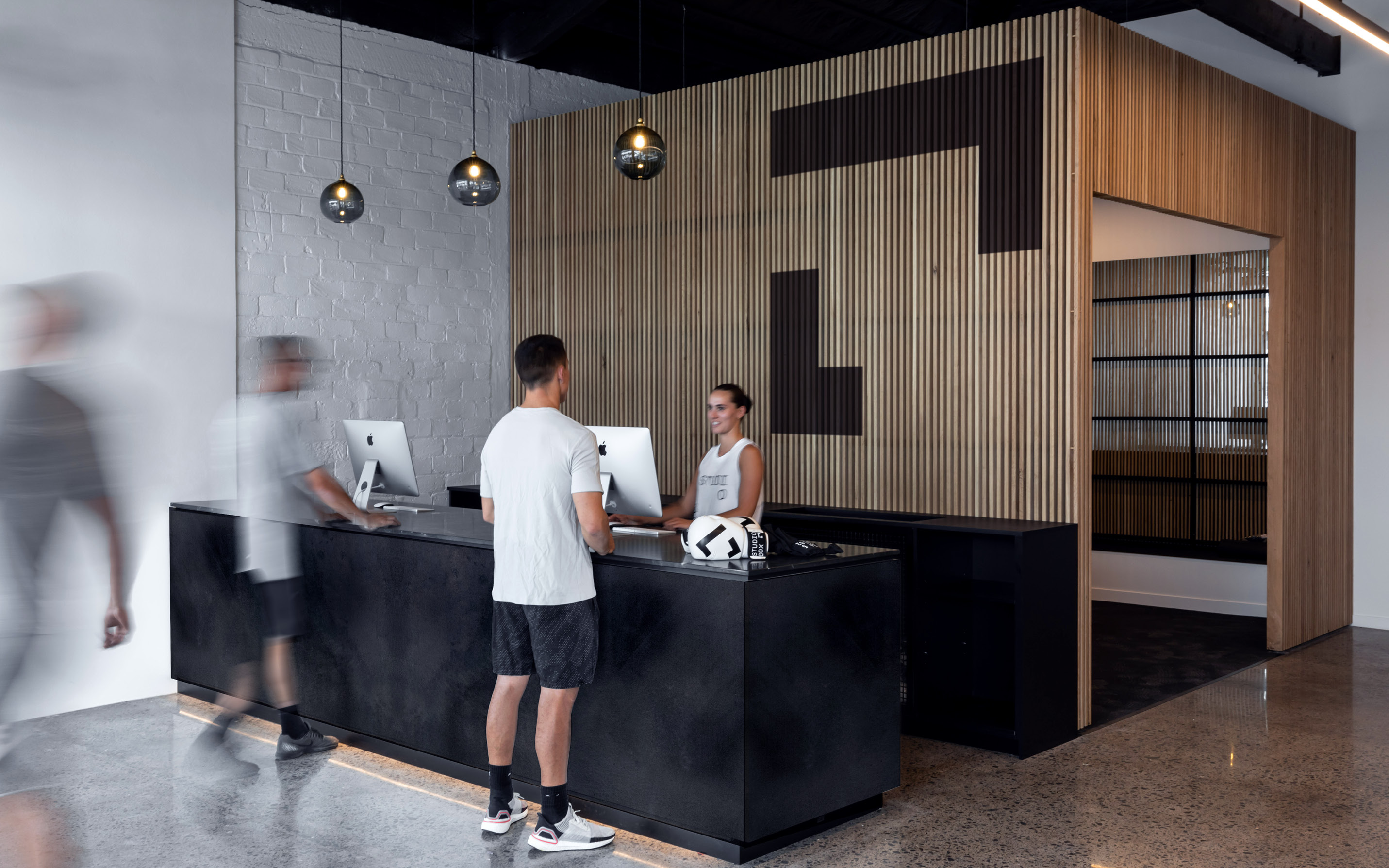 misterwolf | Studio Box