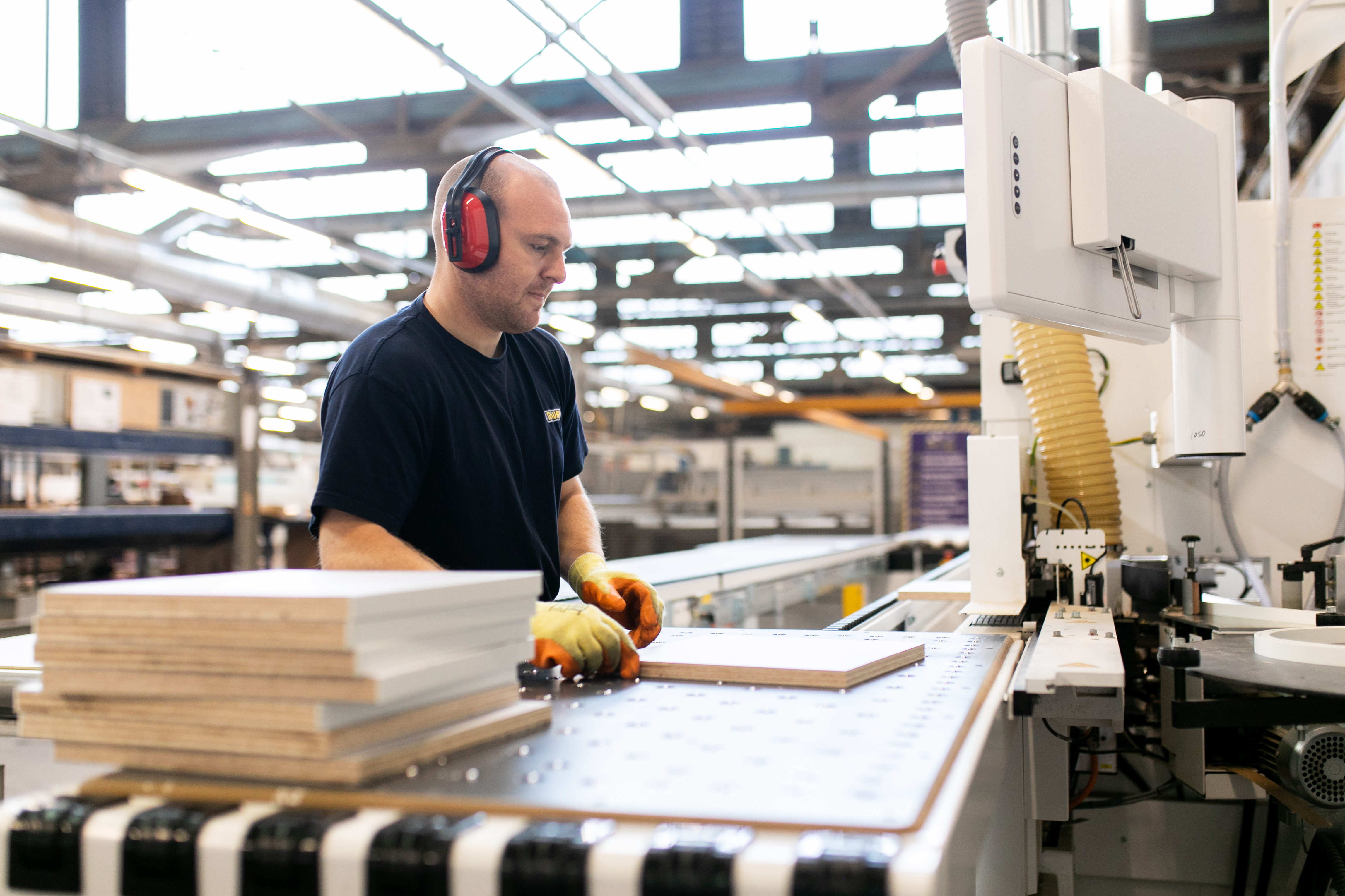 Mivan | Marine Outfitting