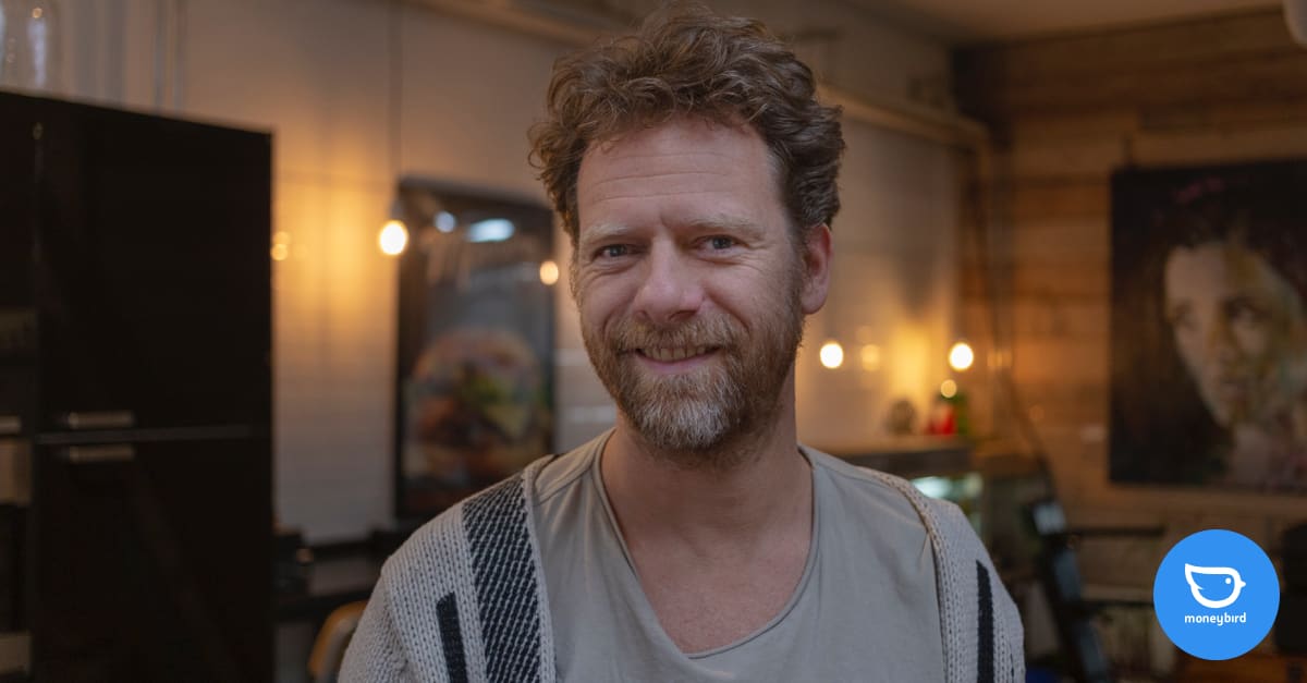 Pim is acteur, presentator en voice-over/stemacteur | Moneybird