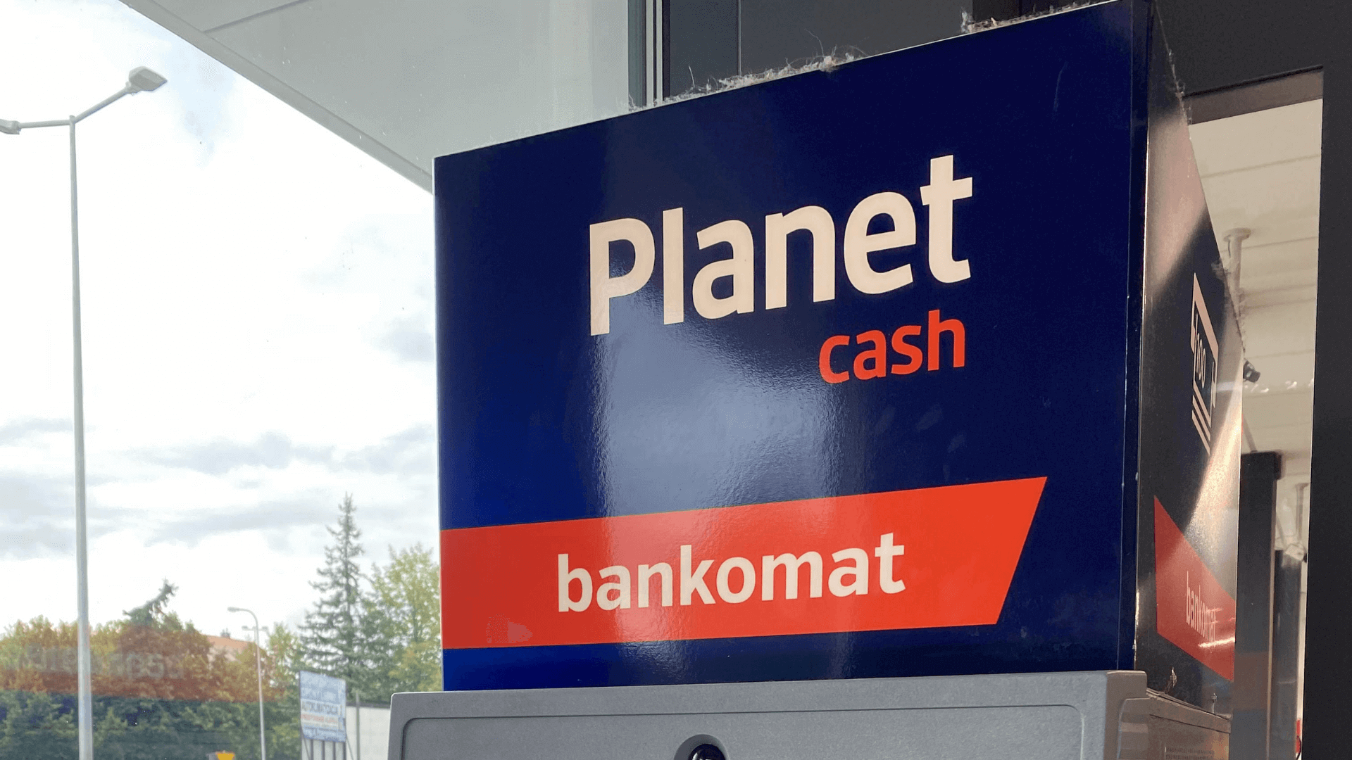 Bankomat Planet Cash — co to jest, jak działa, jak wygląda i ile ...