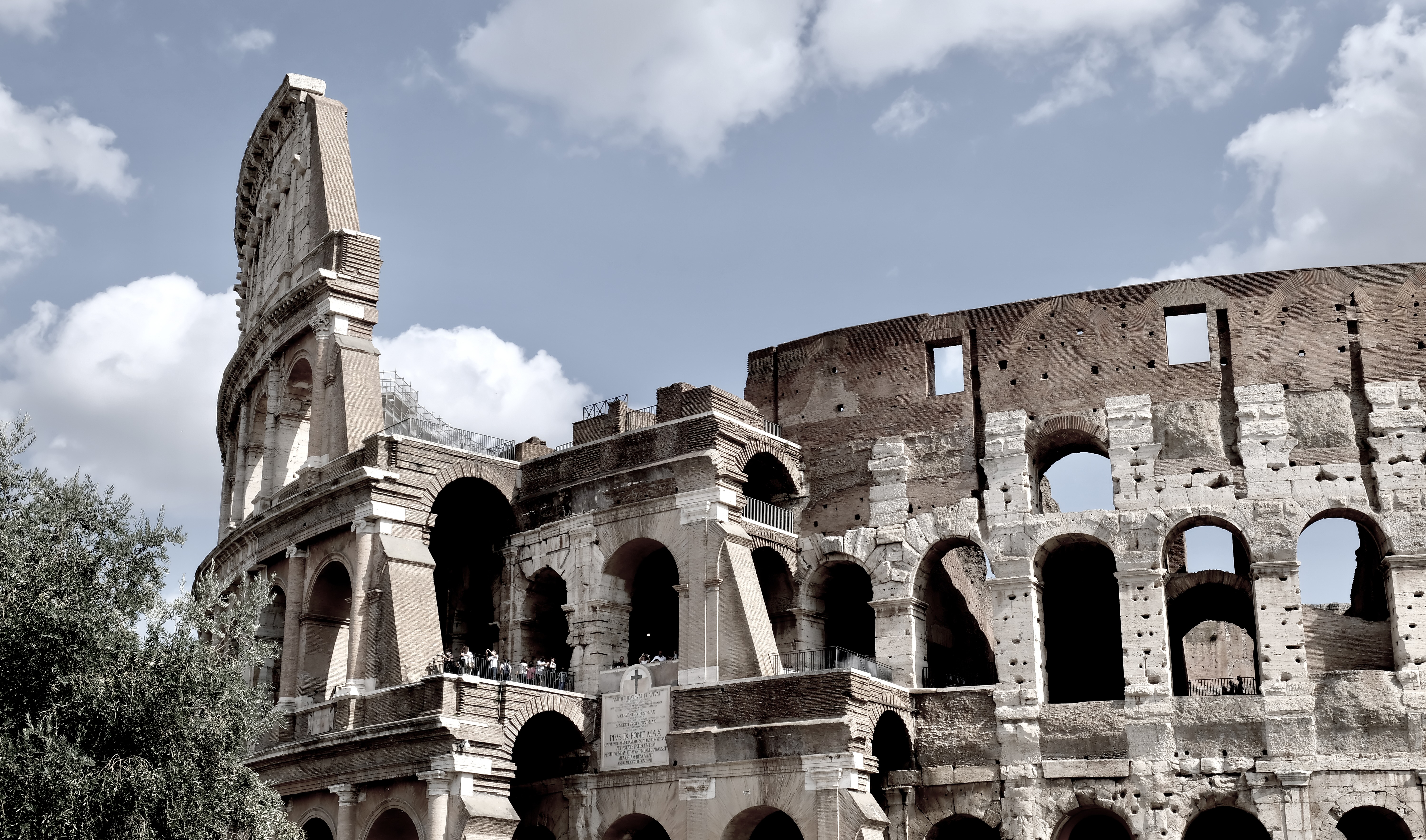 How To Open a Bank Account in Italy as a Foreigner