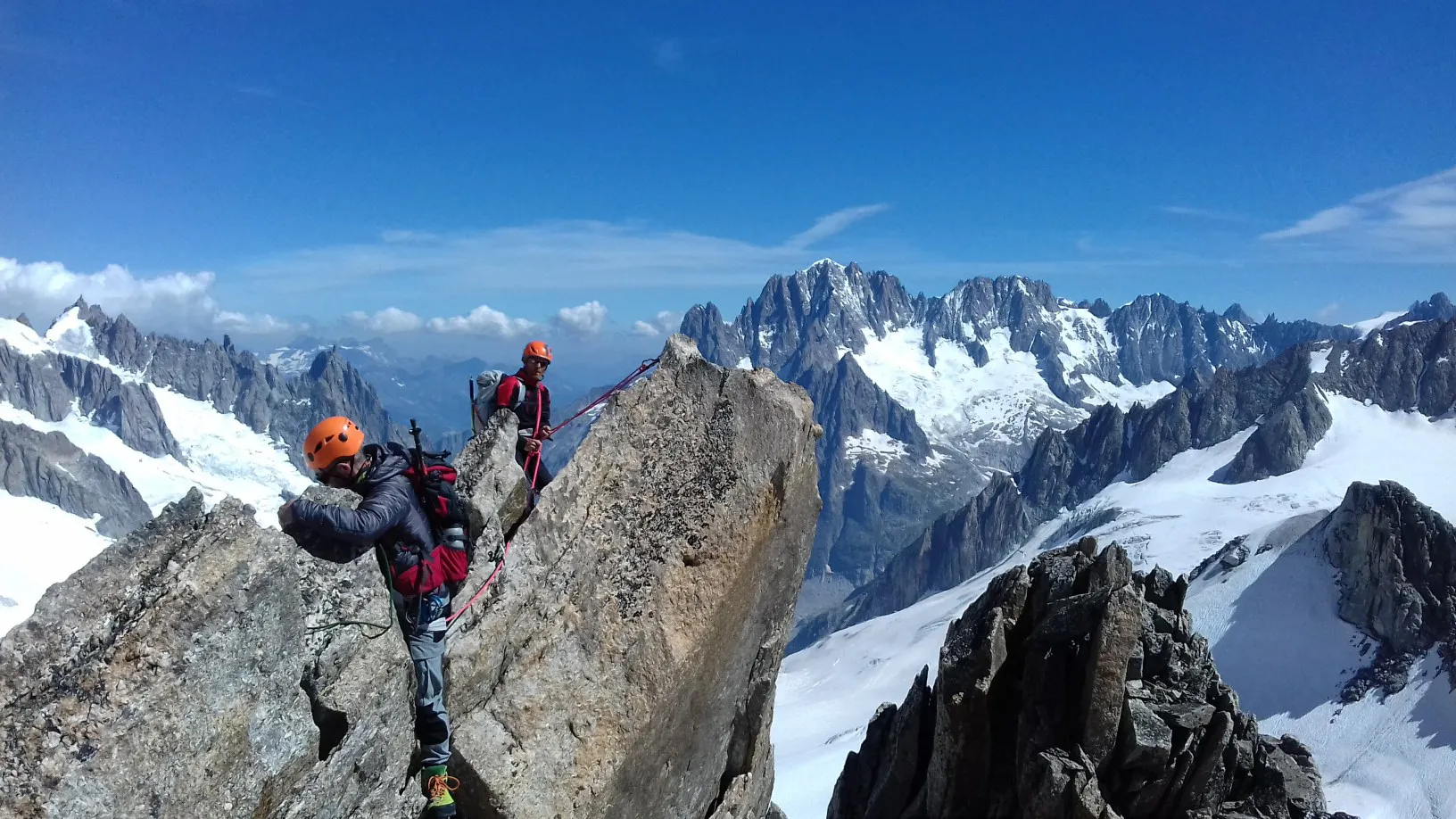 How to Train for High-Altitude Mountaineering - SummitGuides