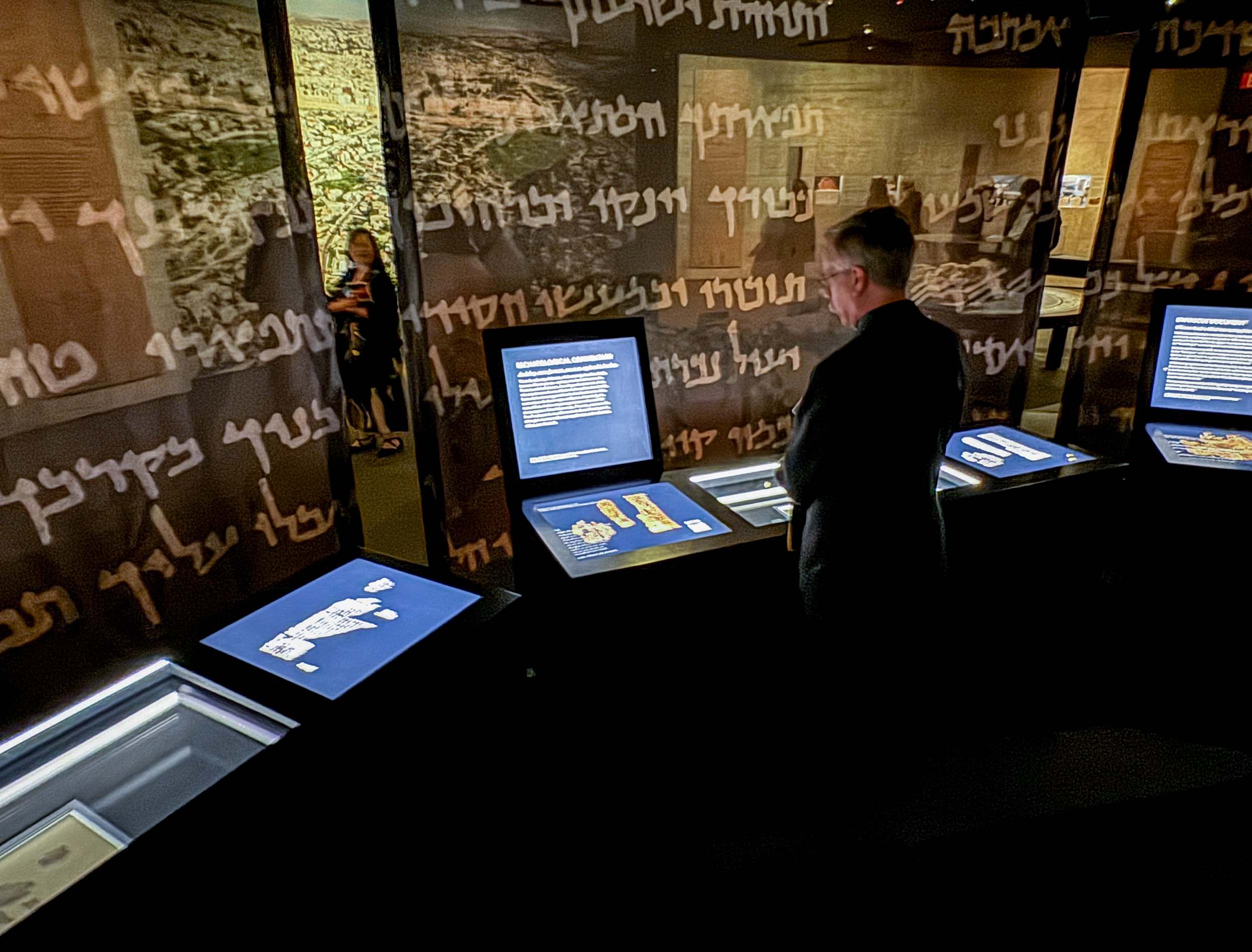 Dead Sea Scrolls: The Exhibition | Museum of the Bible