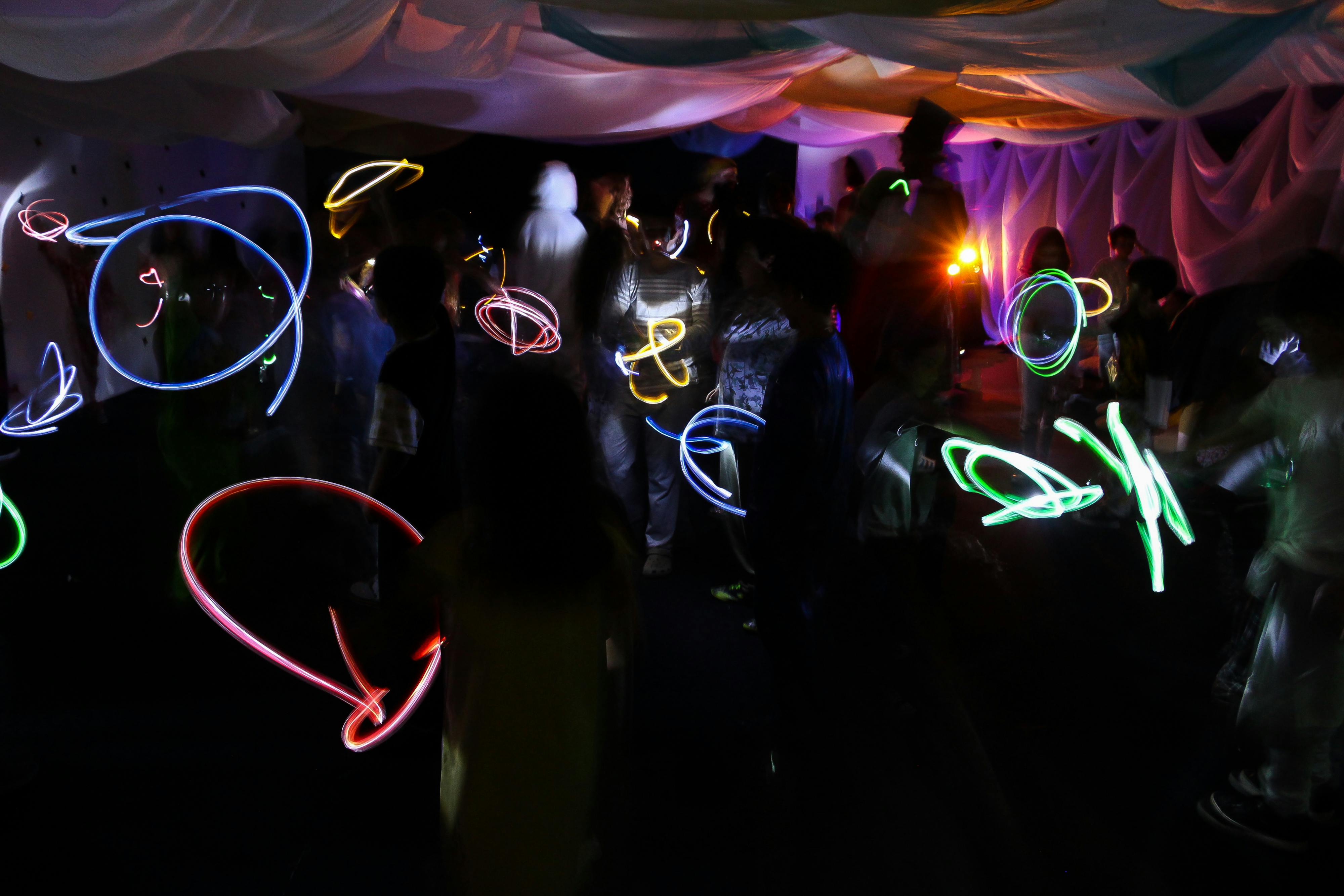 da79f578-eb73-405f-bda1-45e0f53b0550_Uma+noite+no+MON_foto-+Maita ...