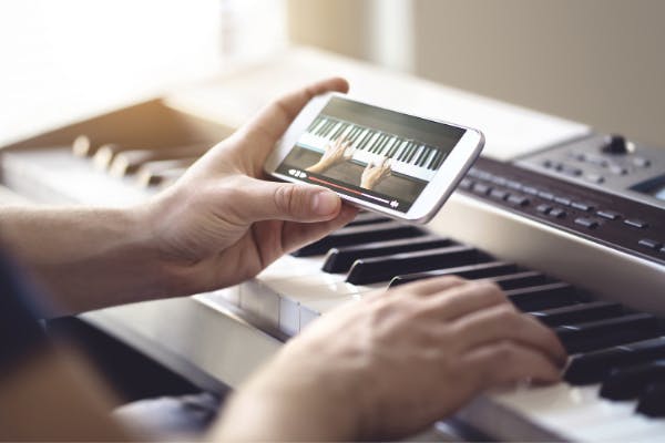 How Online Music Learning Works | MusicGurus