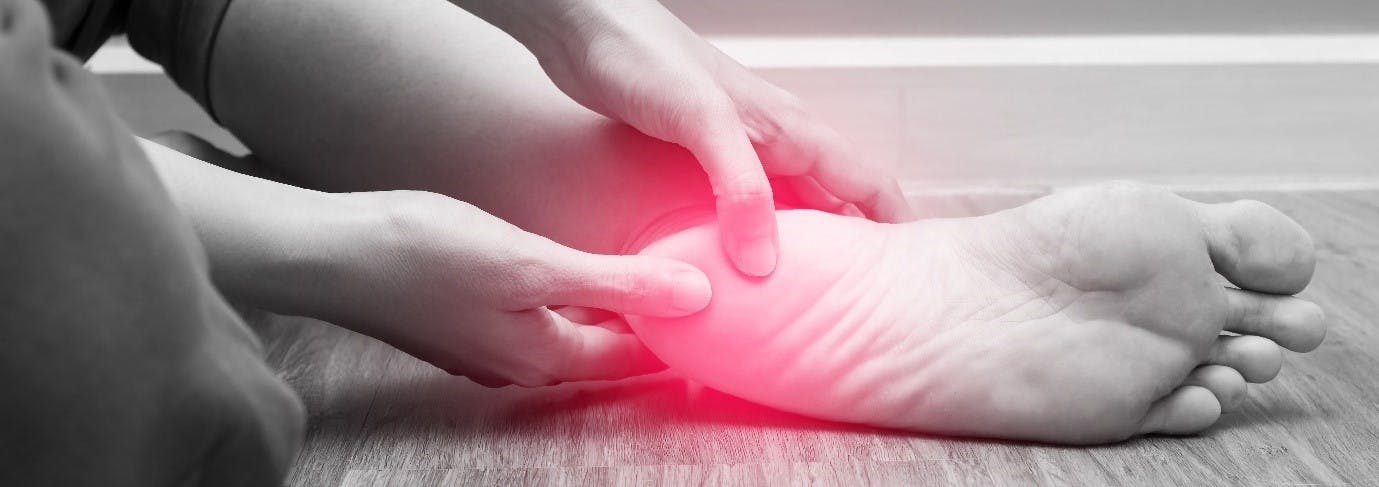 Plantar Fasciitis: Causes, Symptoms & Effective Treatments for Heel Pain