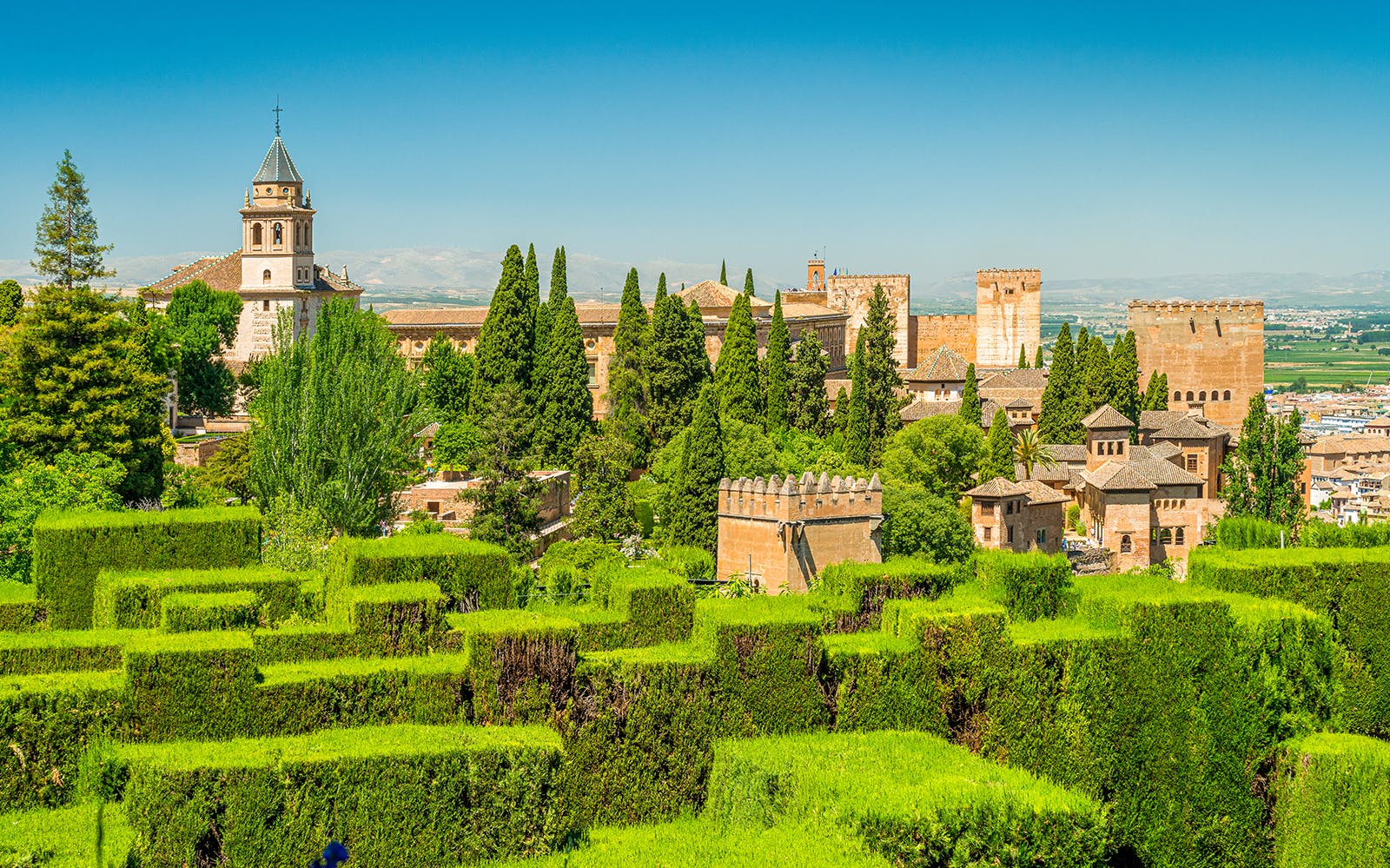 Alhambra Palace Architecture | Design & Highlights