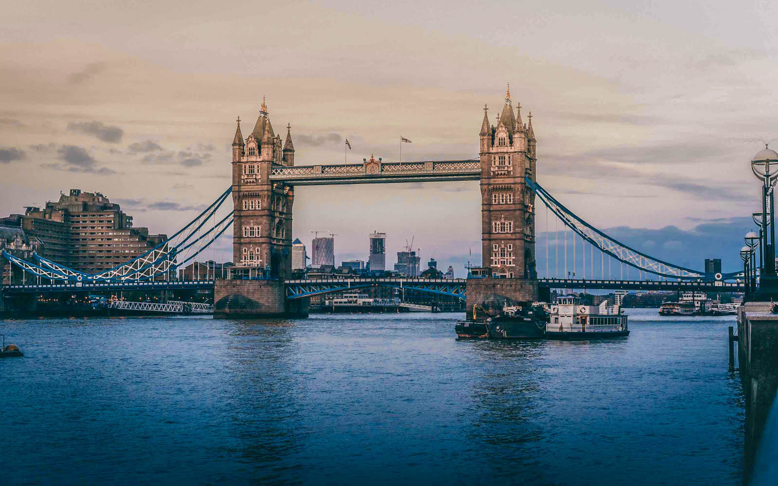 Tower Bridge Tickets 2022 with 10% Cashback – Book Now
