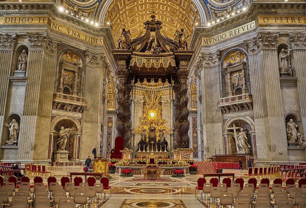 Visit St. Peter’s Tomb | An Underground Treasure Visit St. Peter’s Tomb | An Underground Treasure
