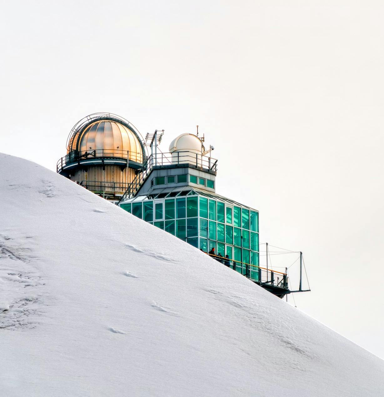 Sphinx Observatory Alpine Views And Research Station