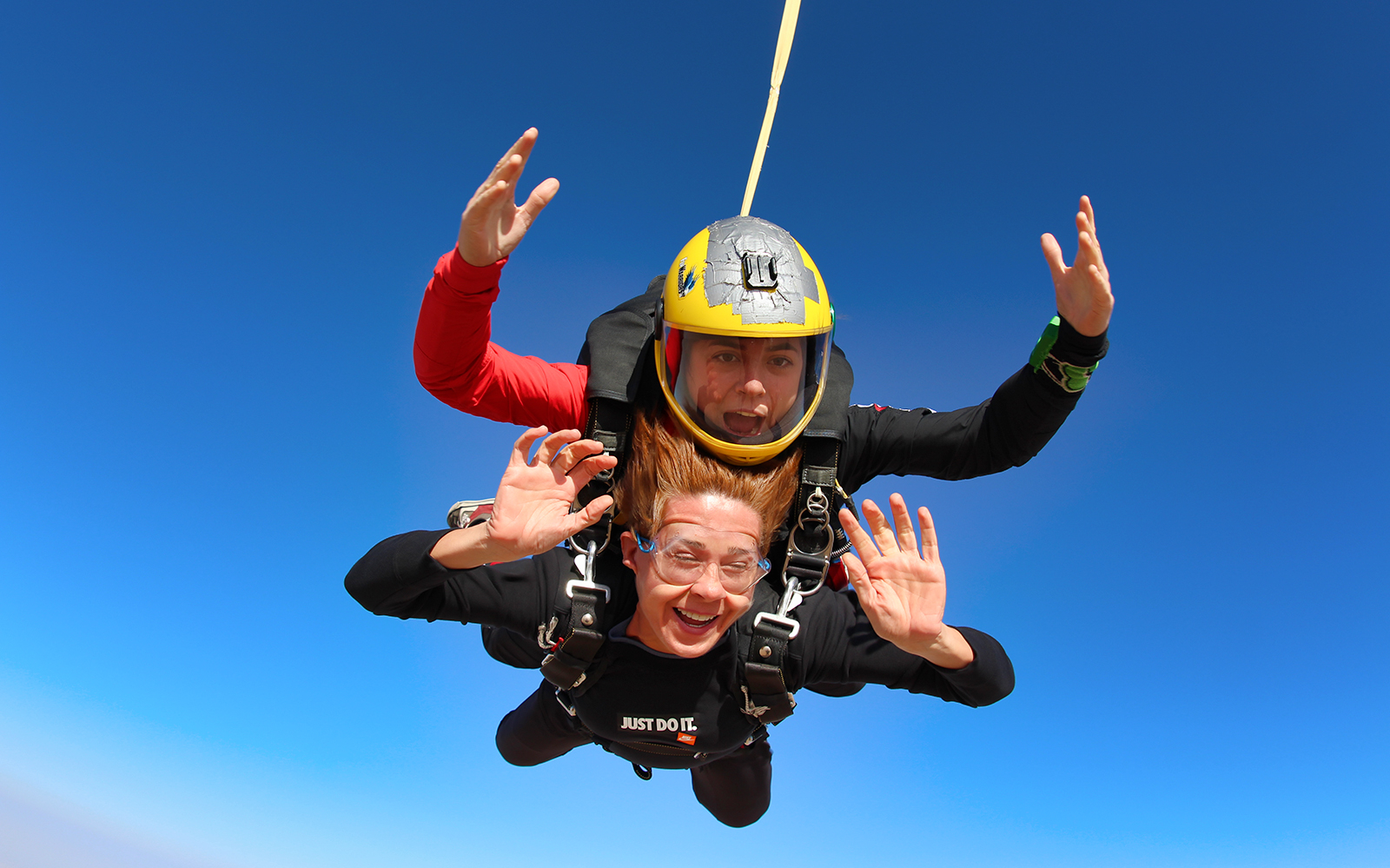 Dubai Skydiving - Tandem Skydive Dubai - Desert Campus Zone & Palm Drop ...