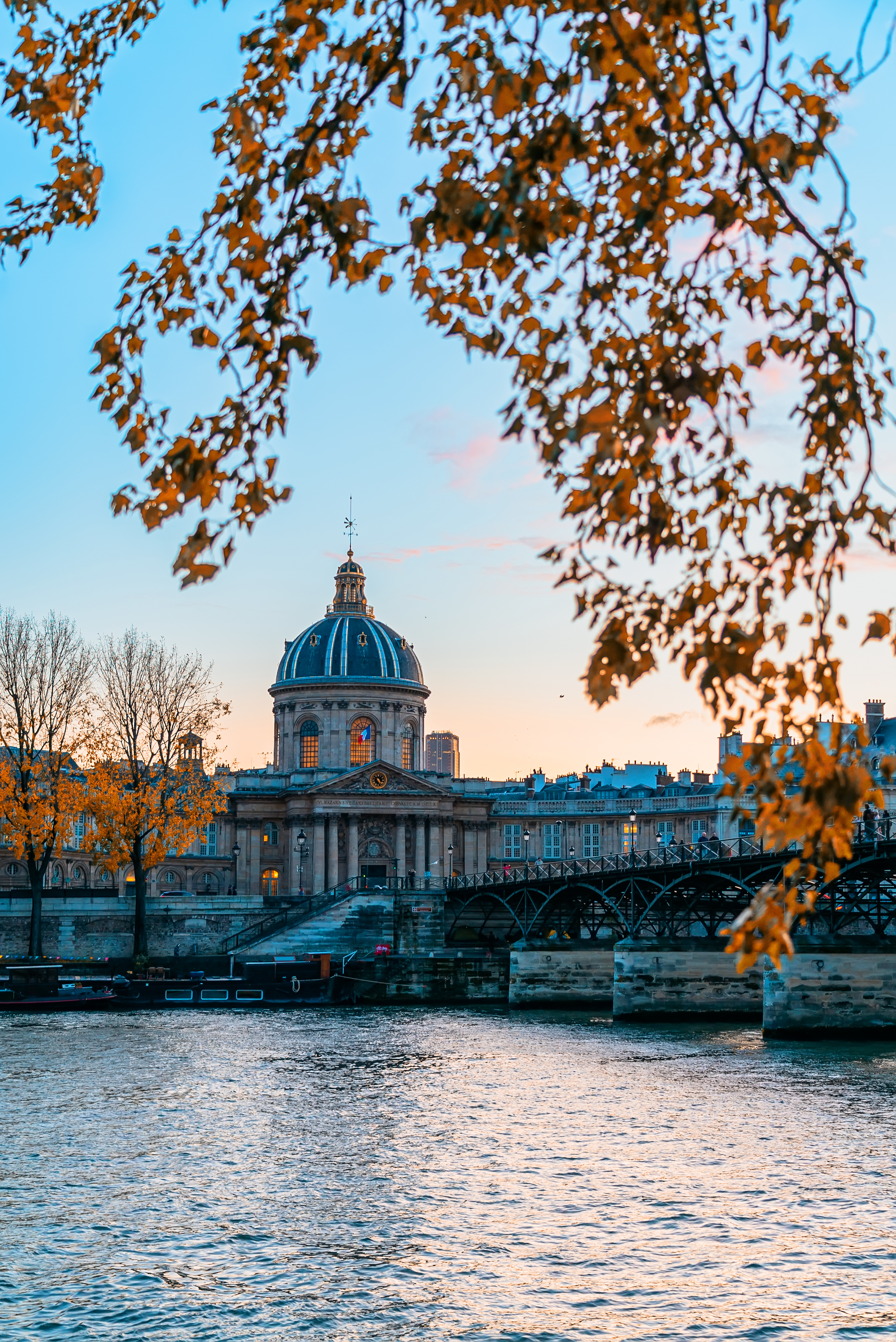 Getting to Les Invalides | Location, Directions & Maps