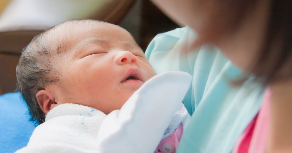 6 second birth myths: busted - Netmums