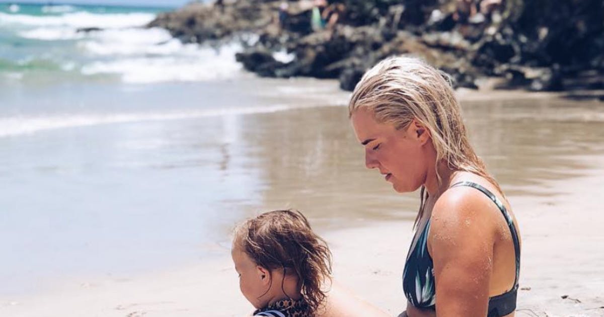 Blogger Olivia White Reveals Why She Didn’t Want To Share This Photo On ...