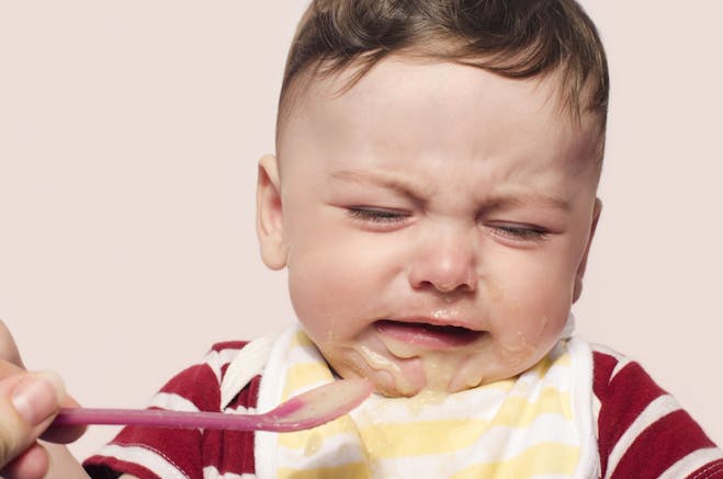What age can I start giving my baby porridge? - Netmums