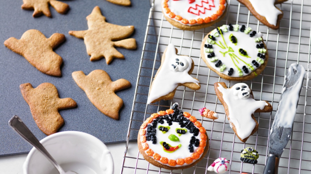 Rice Krispies itsy, bitsy, spooky spiders recipe - Netmums