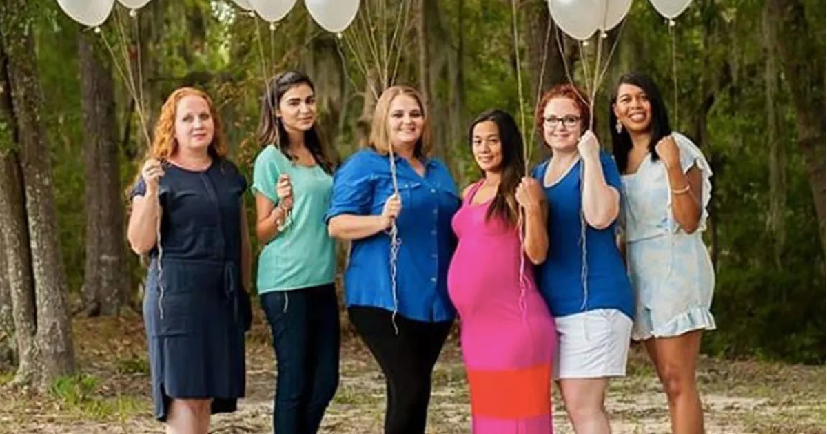 The Photograph That Has A Hidden Message For All Miscarriage Survivors ...