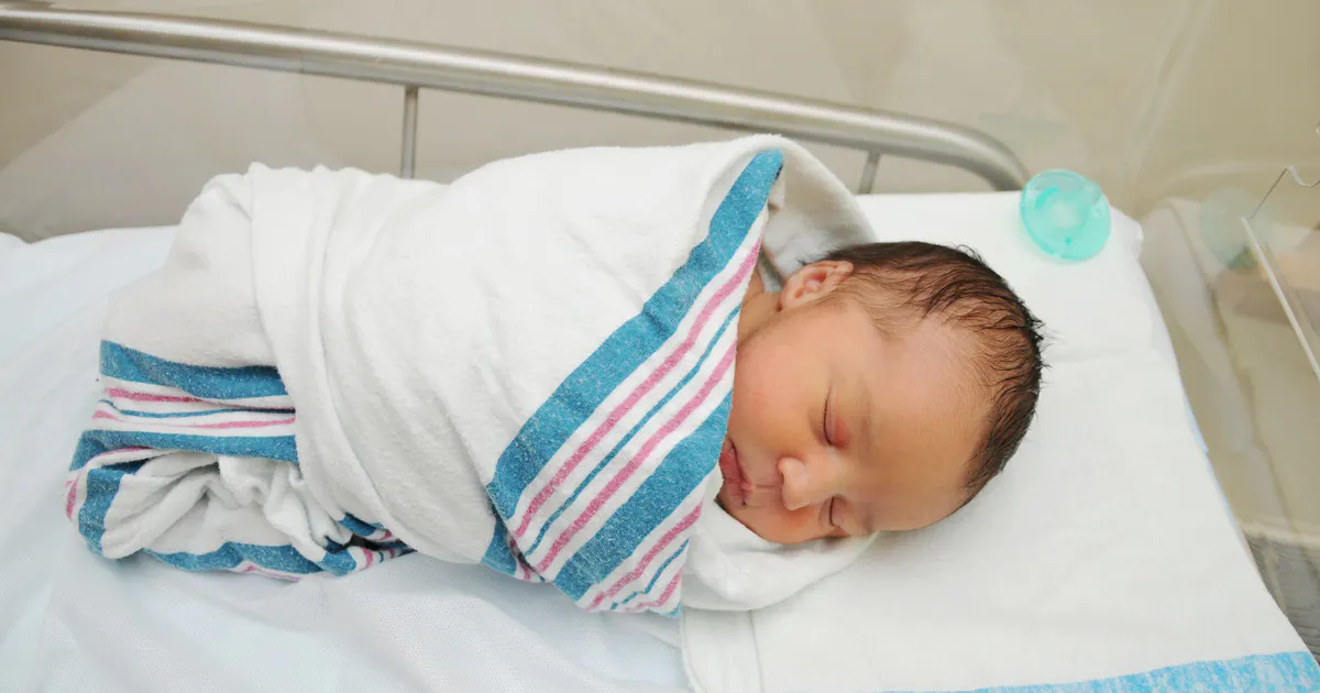 Miracle baby born inside amniotic sac - Netmums