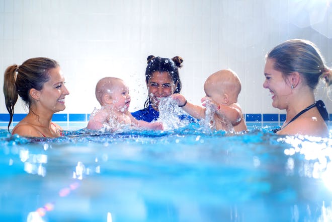 How to teach your baby to swim - Netmums