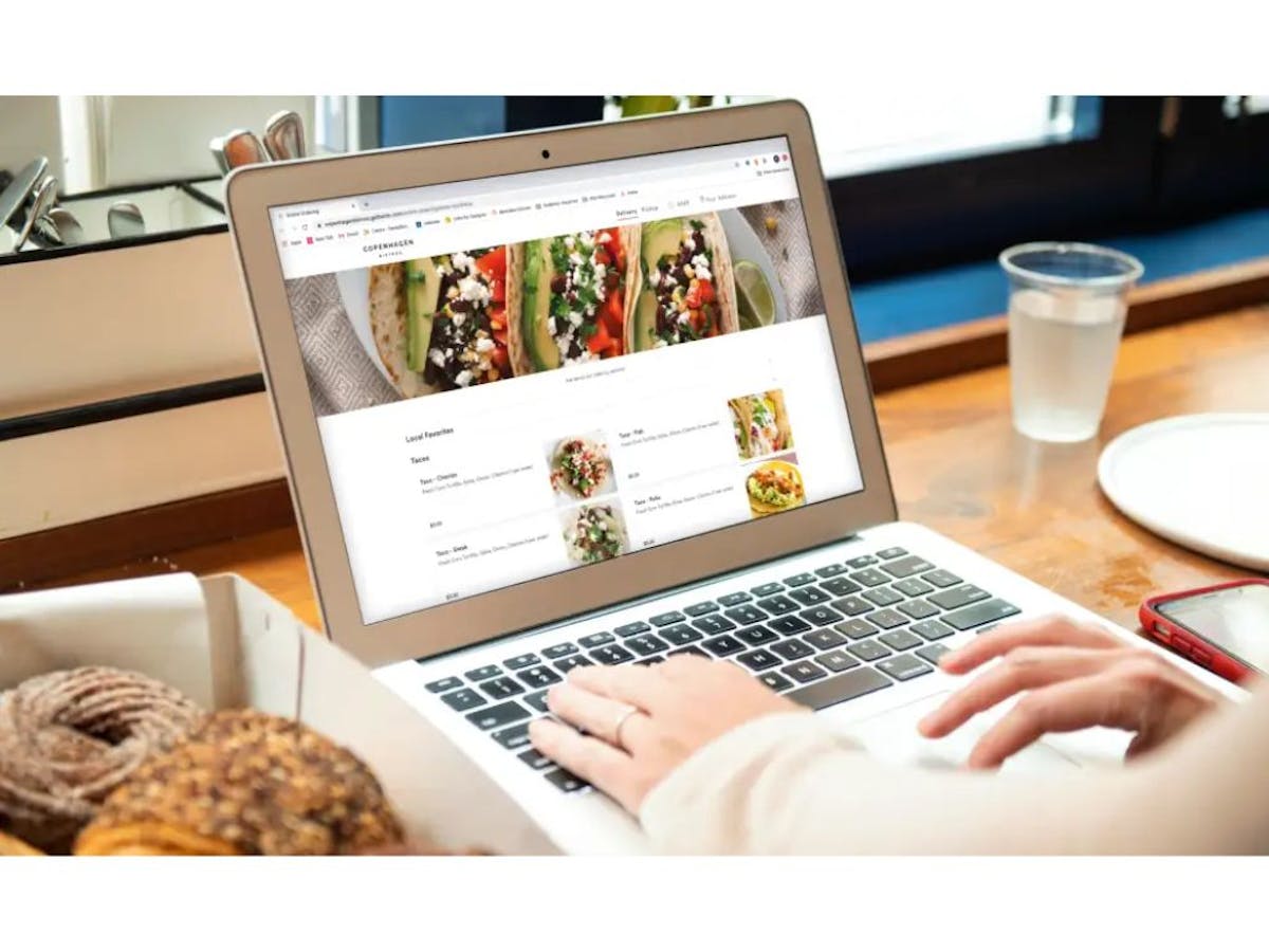 5 Best Online Ordering Systems for Restaurants in 2025